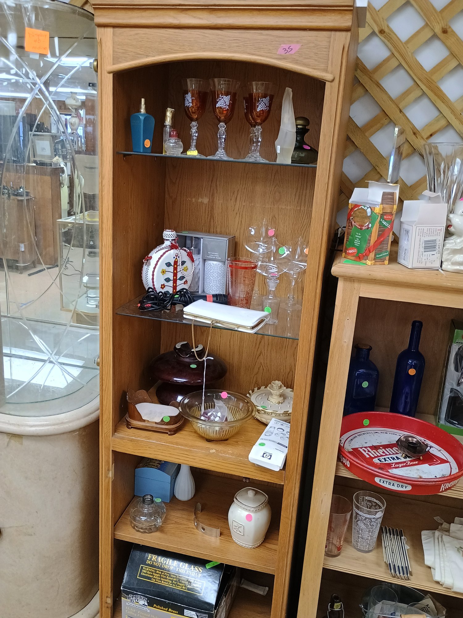 Lot 35 Display Not Included #16433 | Auctionninja.com