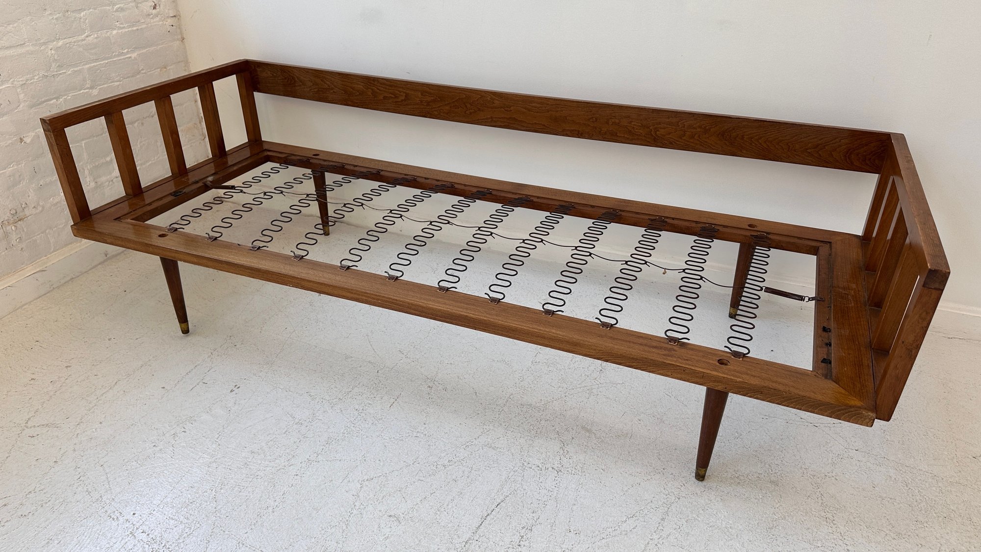 MCM Danish Modern Walnut Daybed For Restoration #4503 | Auctionninja.com