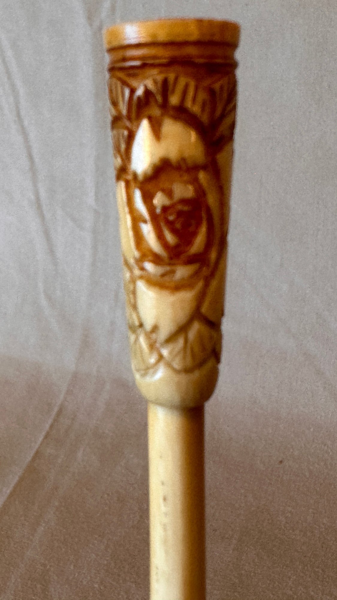 Asian Hand Carved Bone Cigarette Holder #4216 | Auctionninja.com