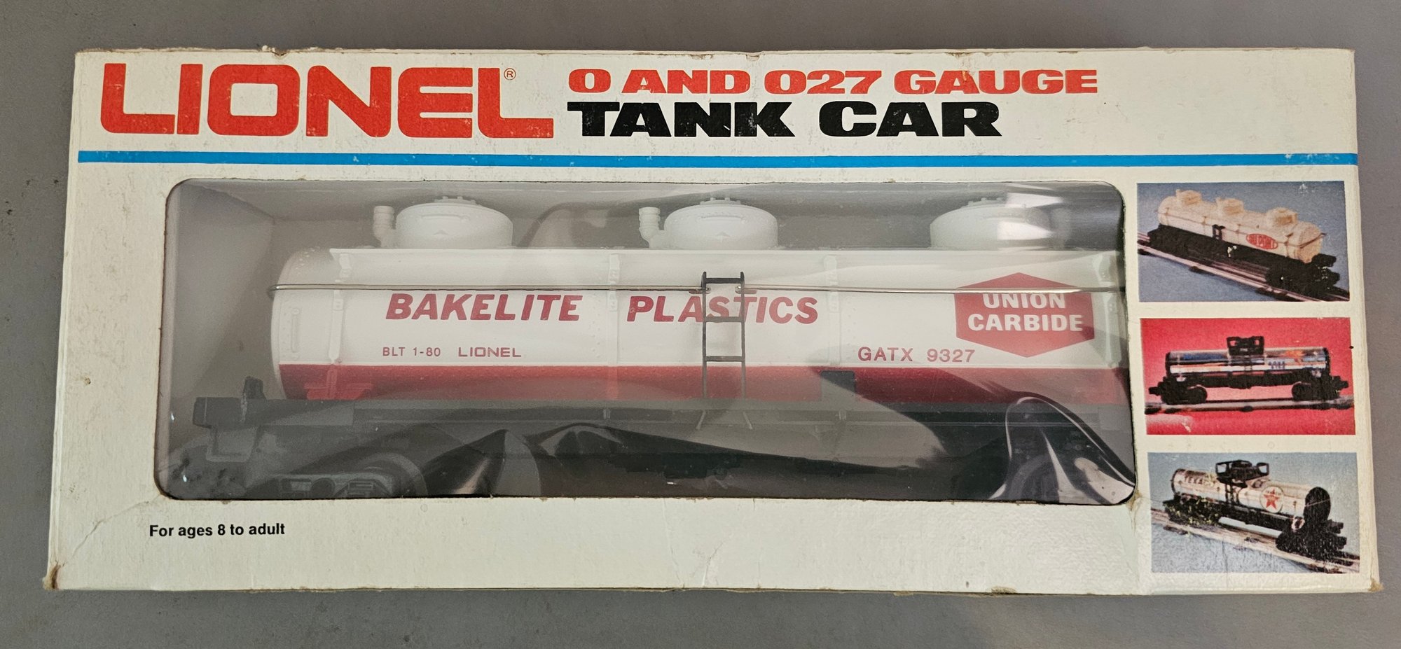 #708 - Lionel Bakelite Tank Car #43902 | Auctionninja.com