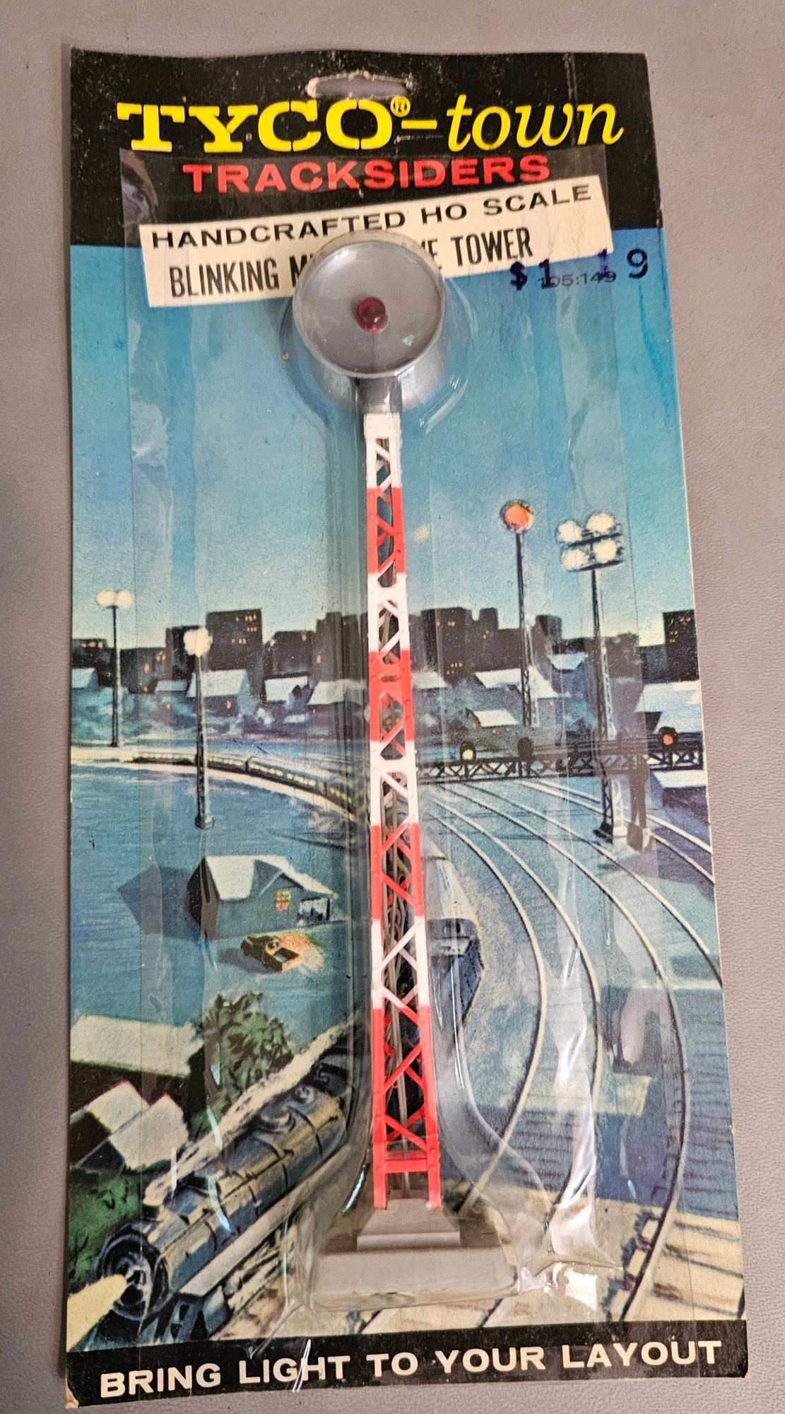 #788 - Tyco Town Blinking Micro Wave Tower #43822 | Auctionninja.com