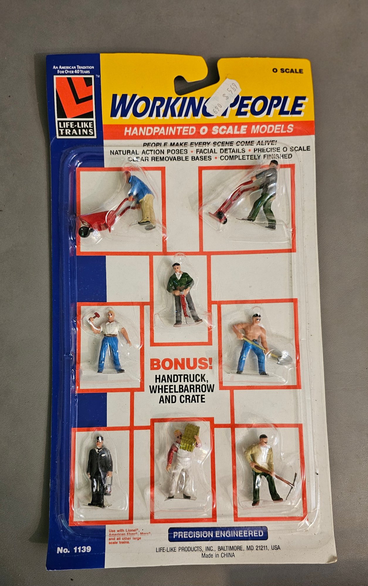 #203 - Lifelike Working People #45363 | Auctionninja.com