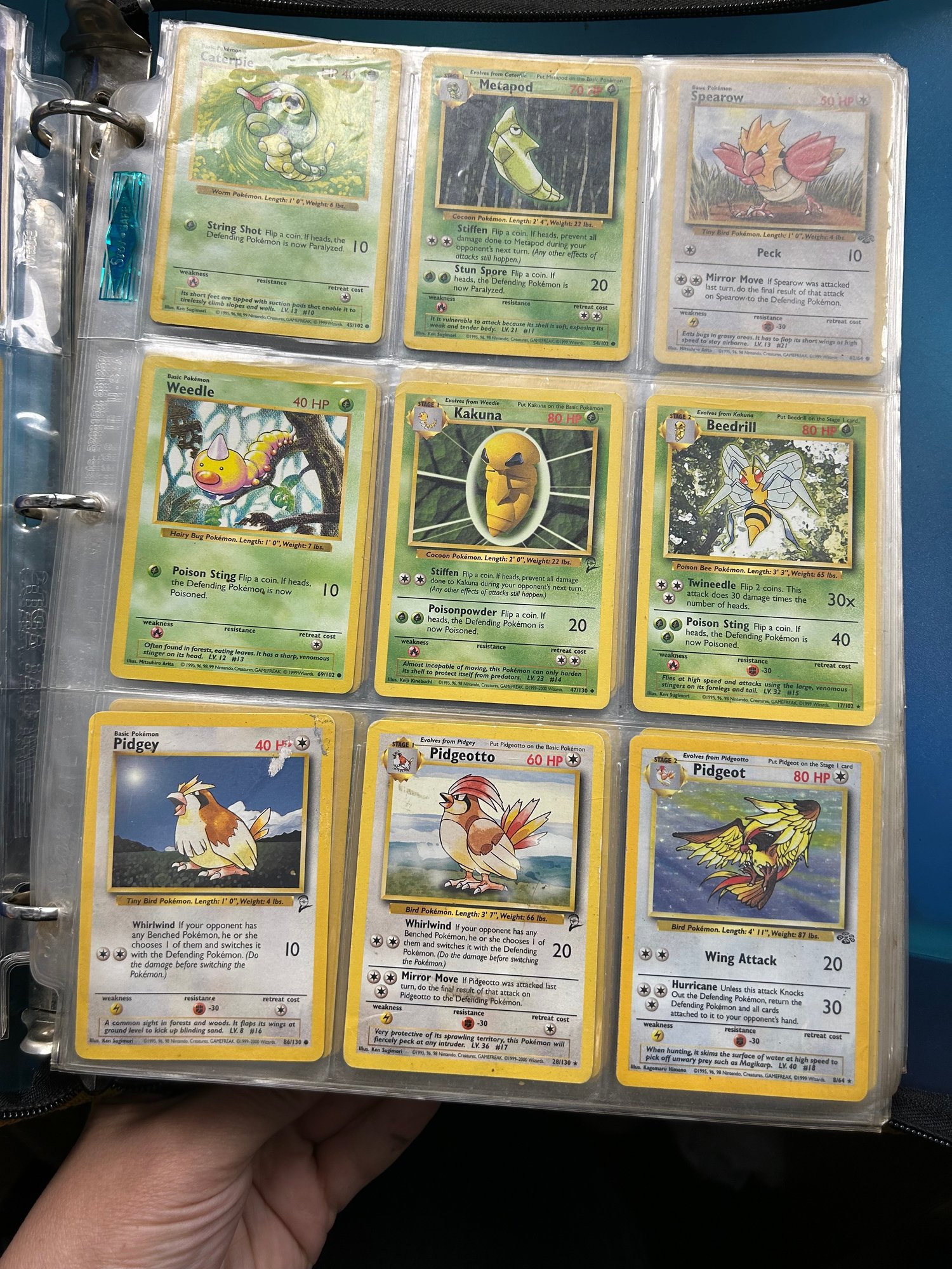 Binder 200 Vintage Pokemon Cards #1070 | Auctionninja.com