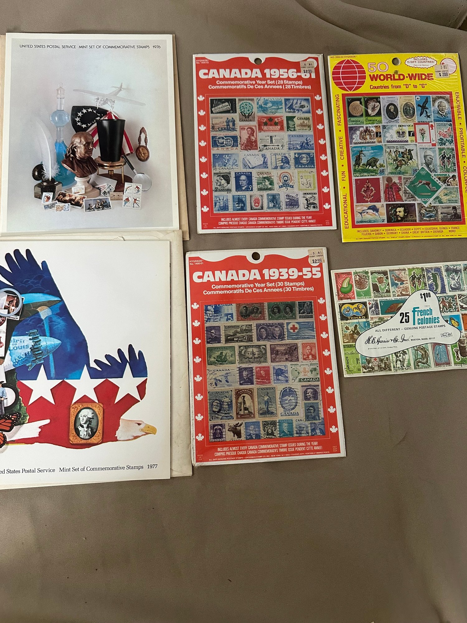 Postage Stamp Packets Canada World Stamps #6718 | Auctionninja.com