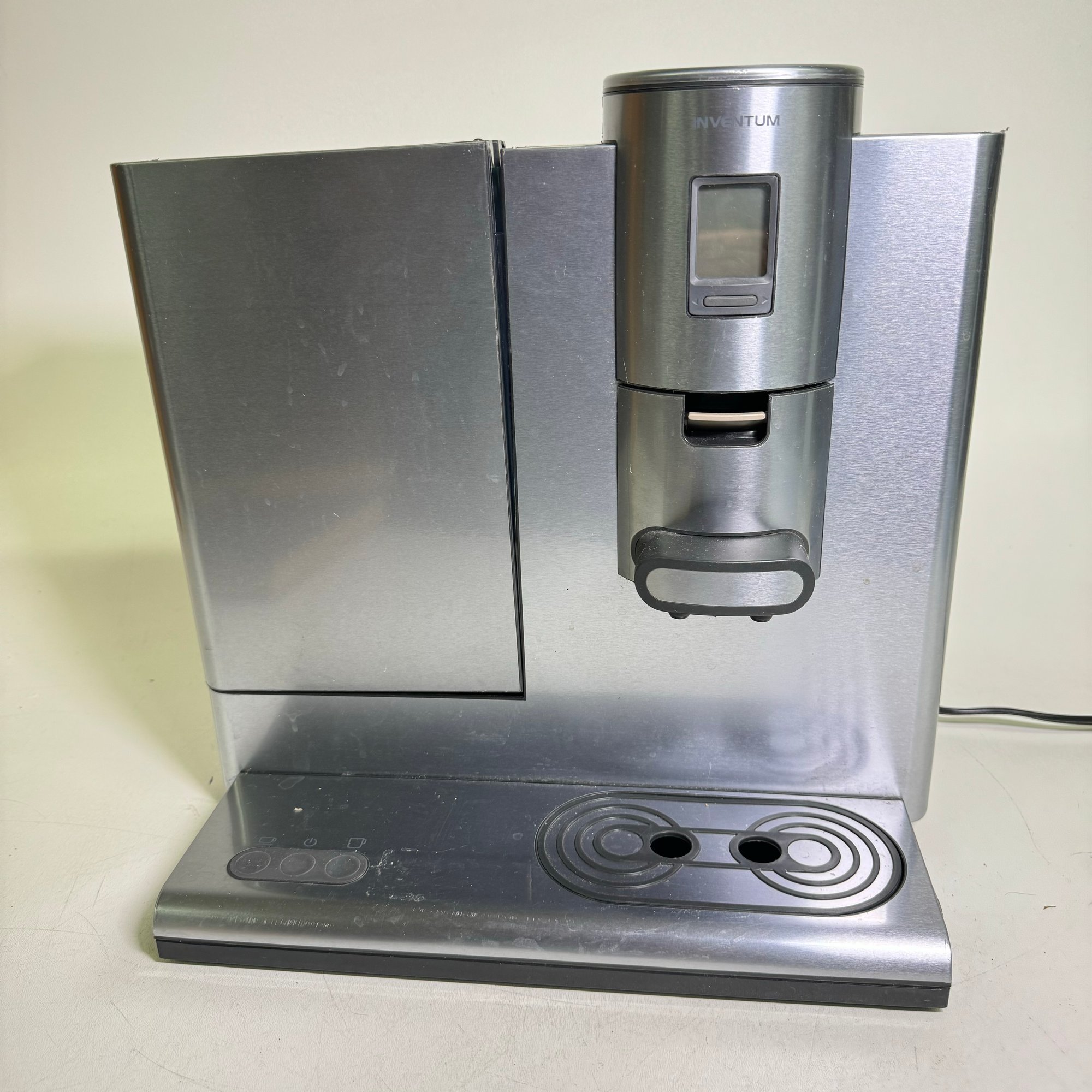Inventium Pod Style Coffee Maker With Sleek Look #15279 | Auctionninja.com