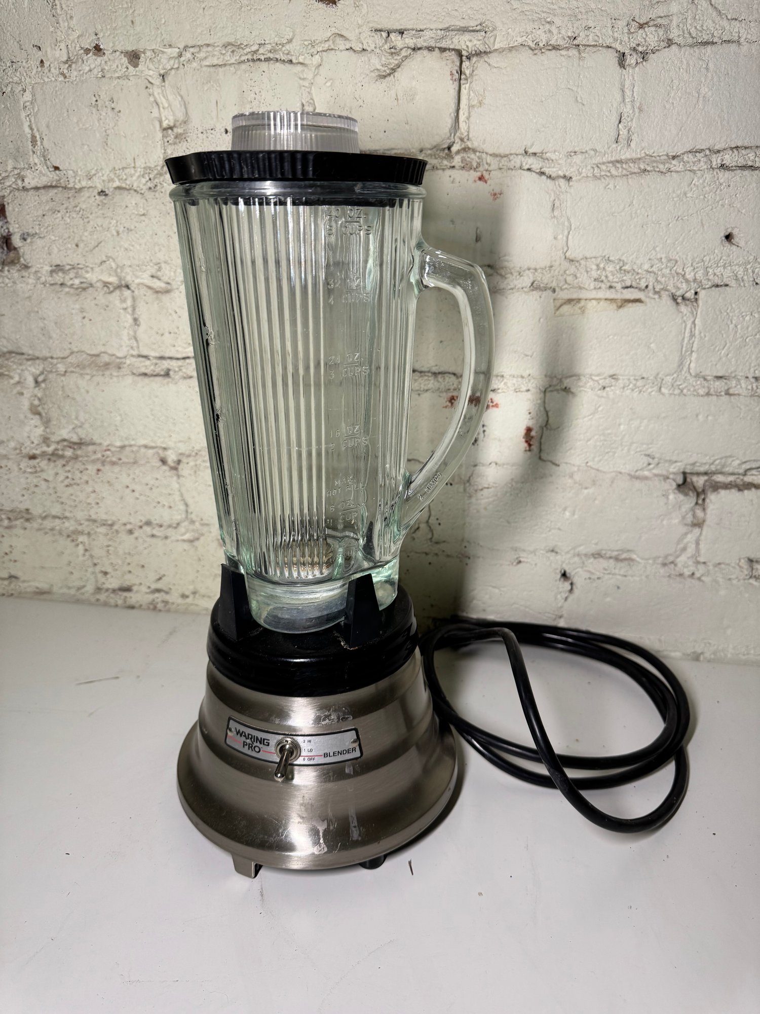 Classic Vintage Style Waring Pro Blender #16333 | Auctionninja.com