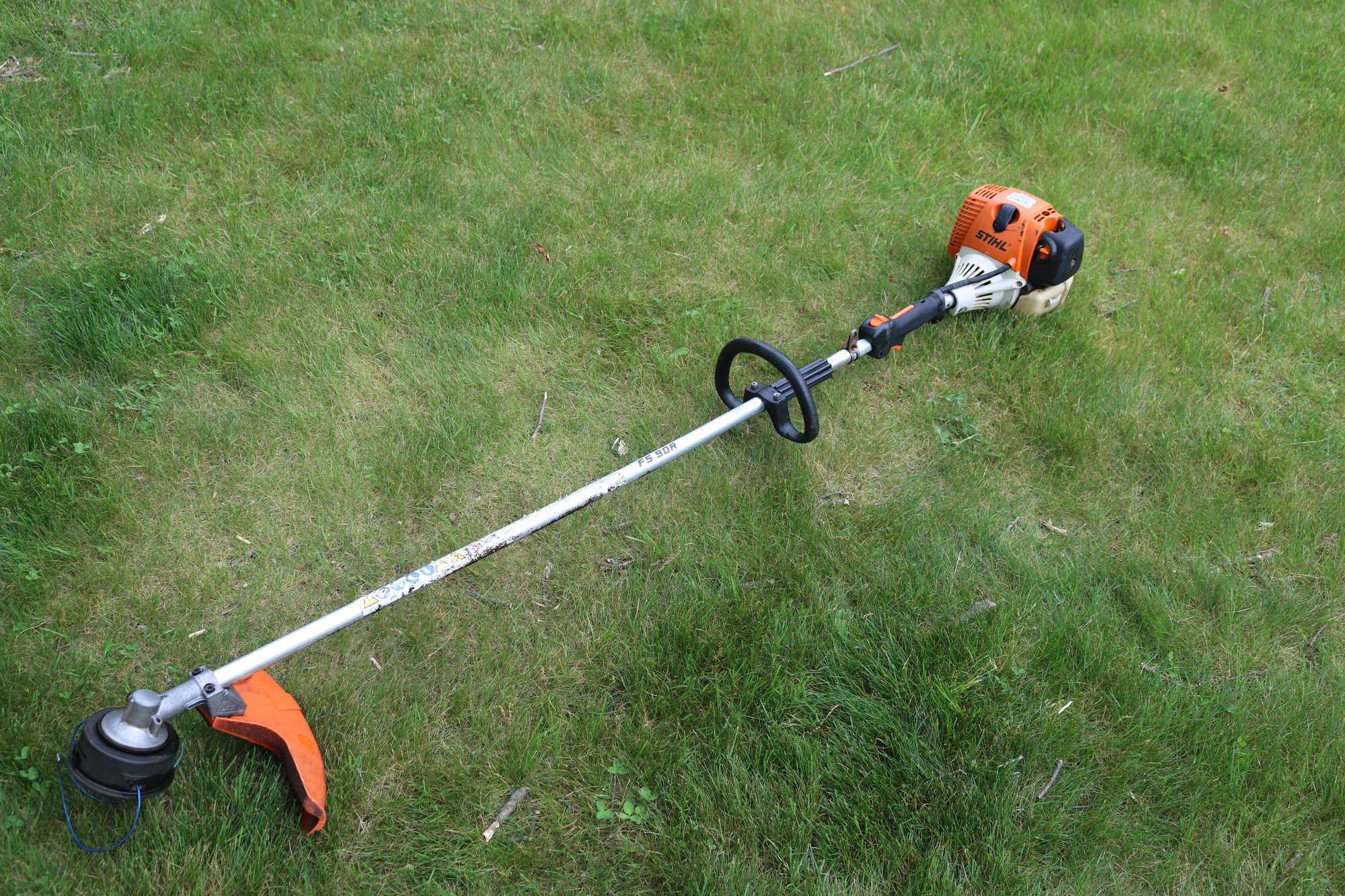 Stihl FS90R Weedwacker #1213 | Auctionninja.com