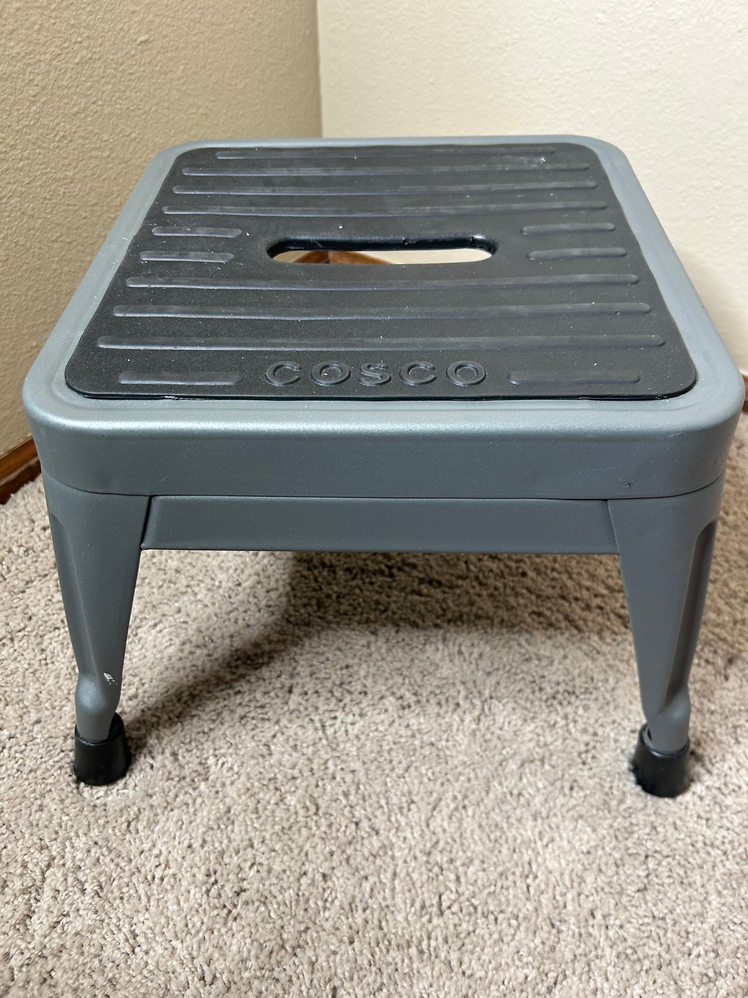Cosco Step Stool #48183 | Auctionninja.com