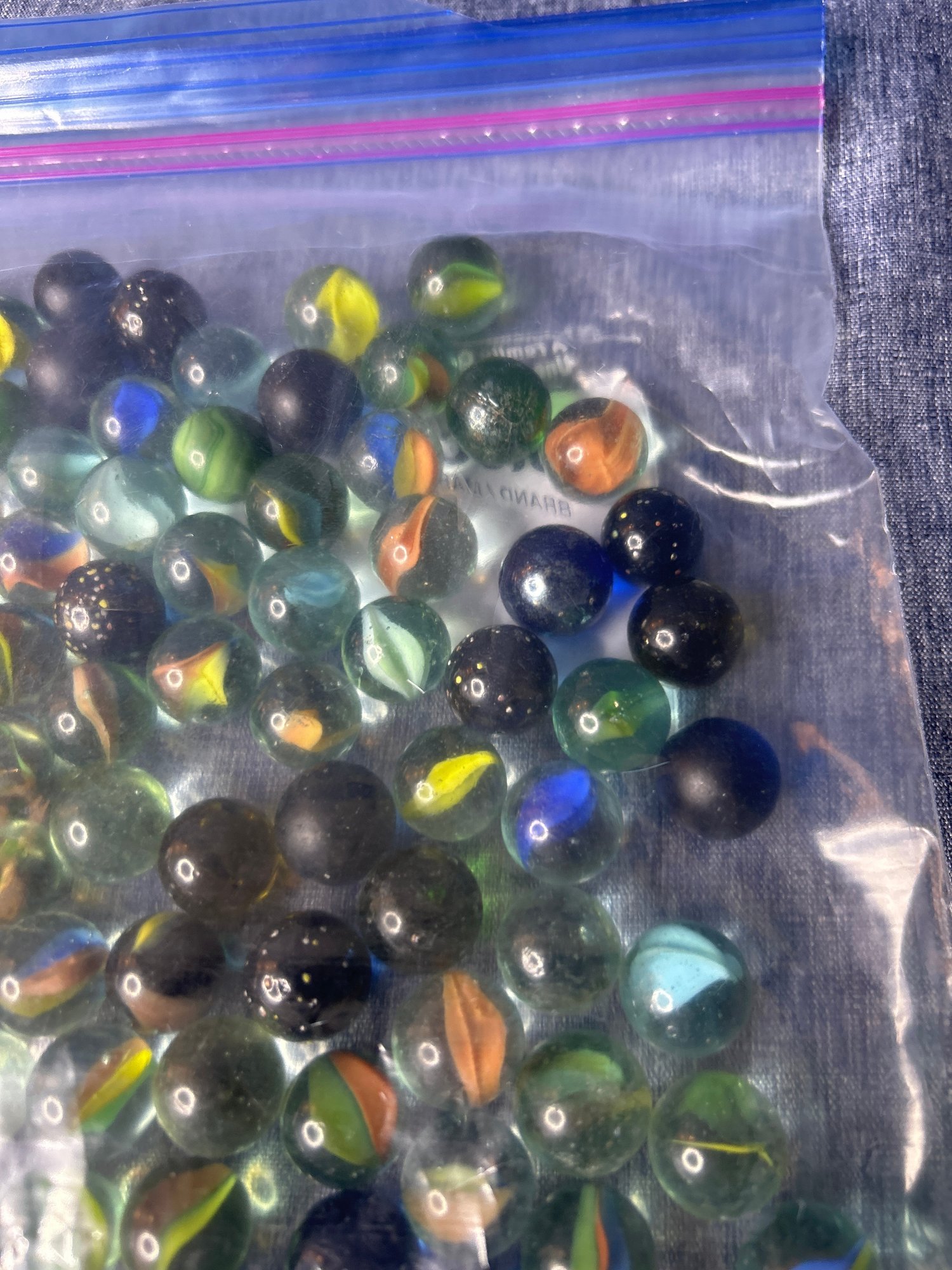 Cats Eye And Random Marbles #37183 | Auctionninja.com
