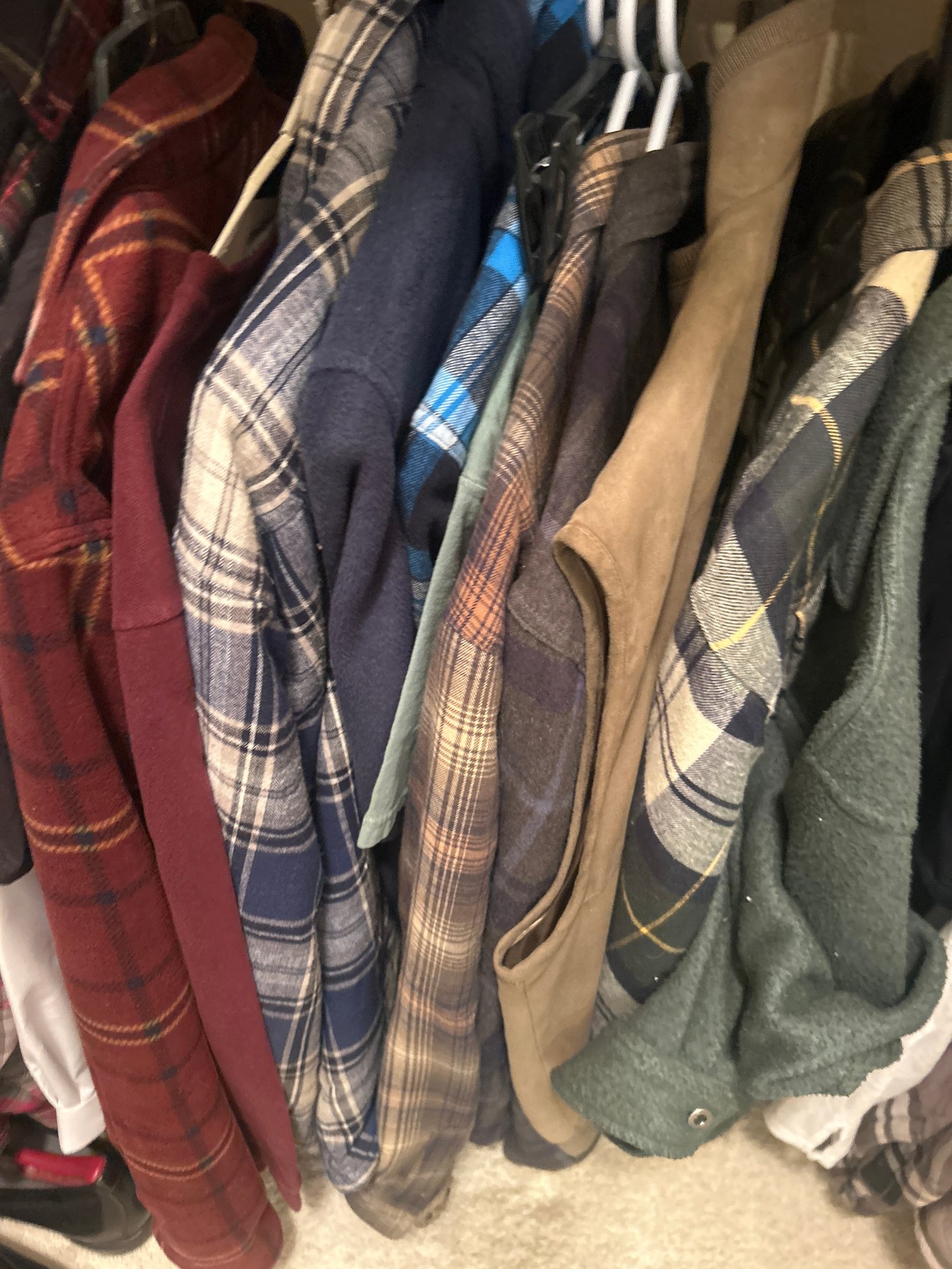 Bundle Of Mens Clothes #37924 | Auctionninja.com