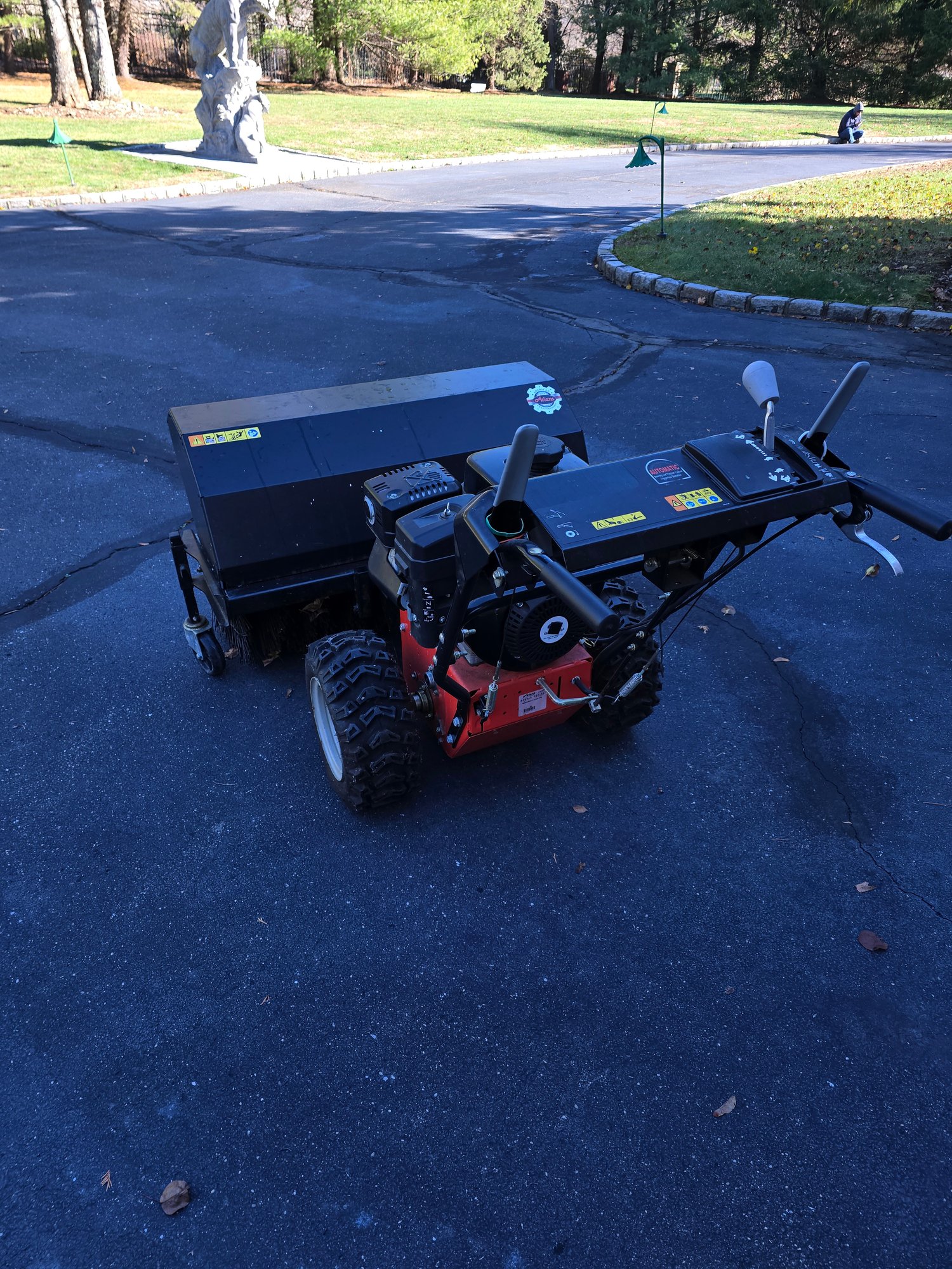 Power Brush 36, 9.0 HP EX27 Premium, Ariens Electric/Pull Start-Like New #63577 | Auctionninja.com