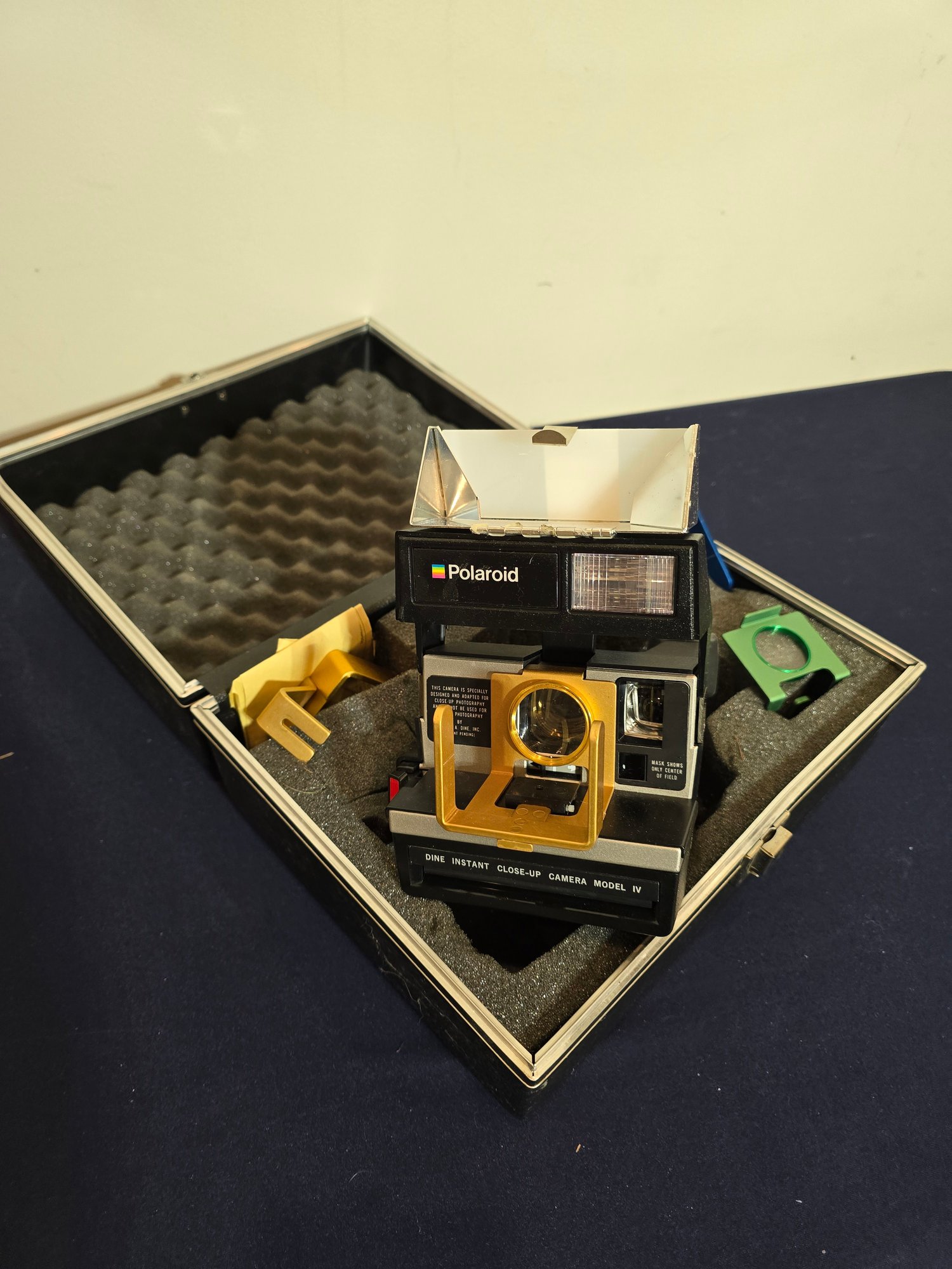 Vintage Polaroid Dine Instant Close Up Cameral Model IV With Case ...