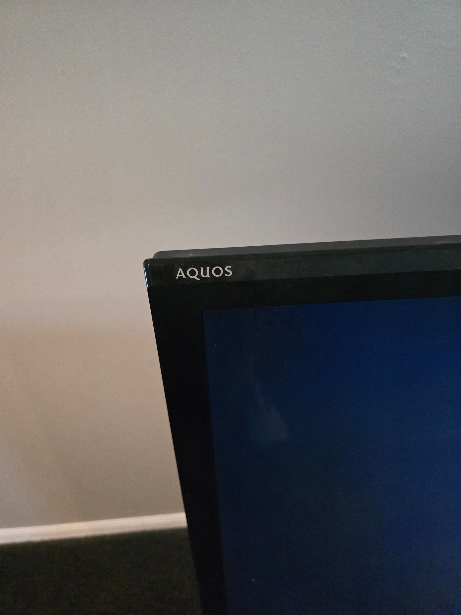 Working Sharp Aquos TV, Model LC-70LE600U #67492 | Auctionninja.com