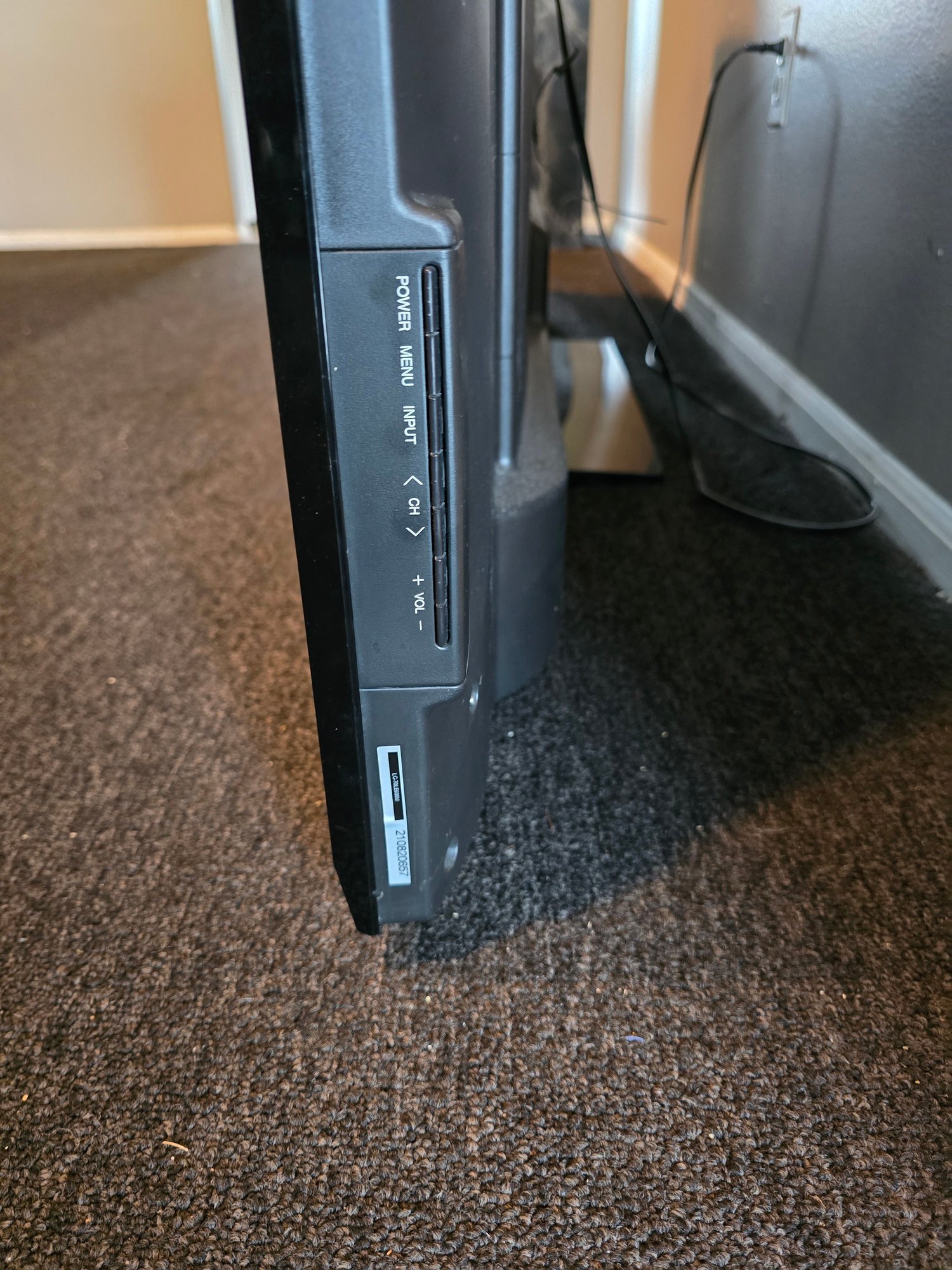 Working Sharp Aquos TV, Model LC-70LE600U #67492 | Auctionninja.com