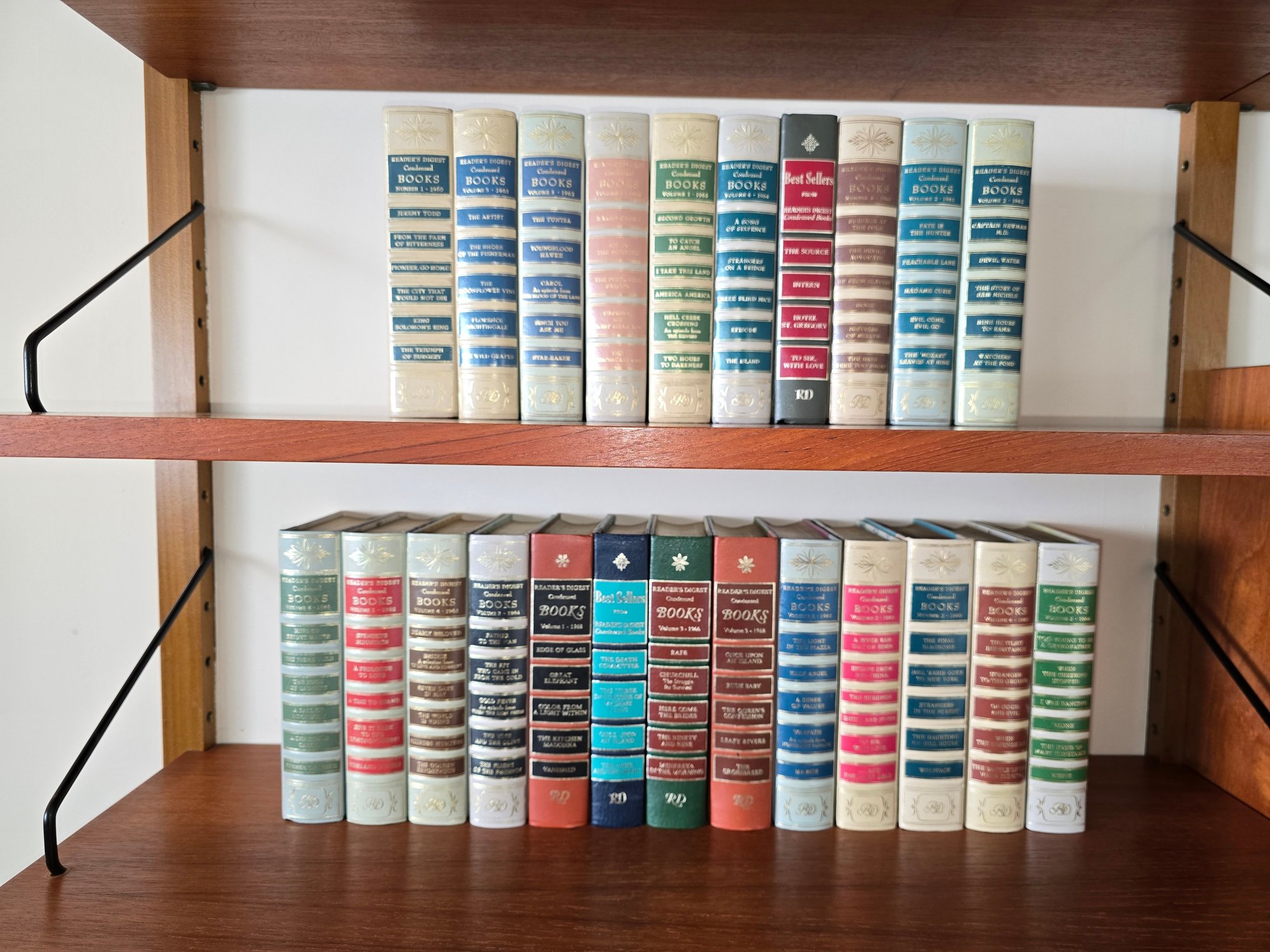 Large Lot Of Assorted Hard Cover Readers Digest Books #73457 ...