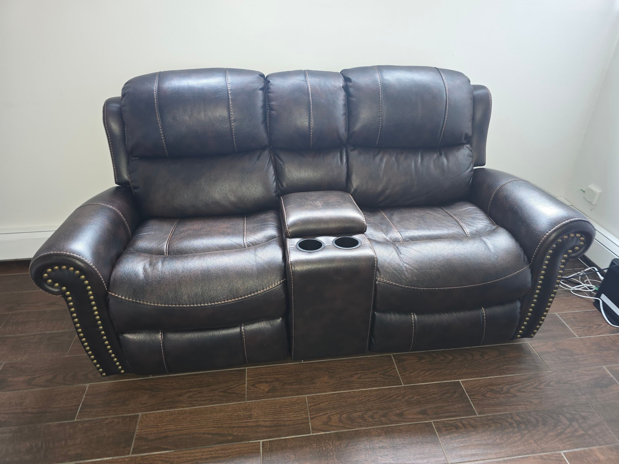 Faux Leather Electric Duel Reclining Couch With Console And Center ...