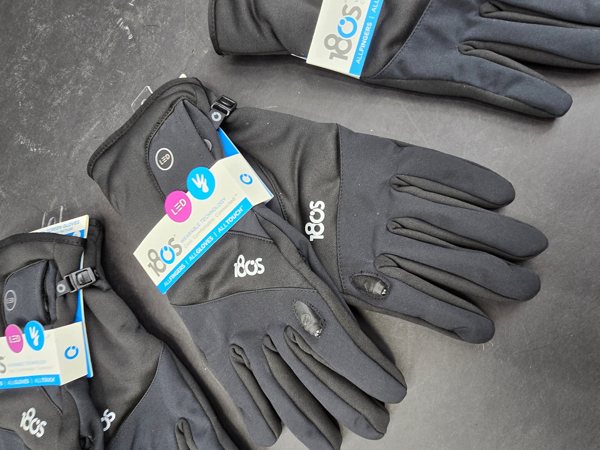 Mens 3 Pairs Of NWT 180s Size XL Torch Winder Gloves With LED Finger ...