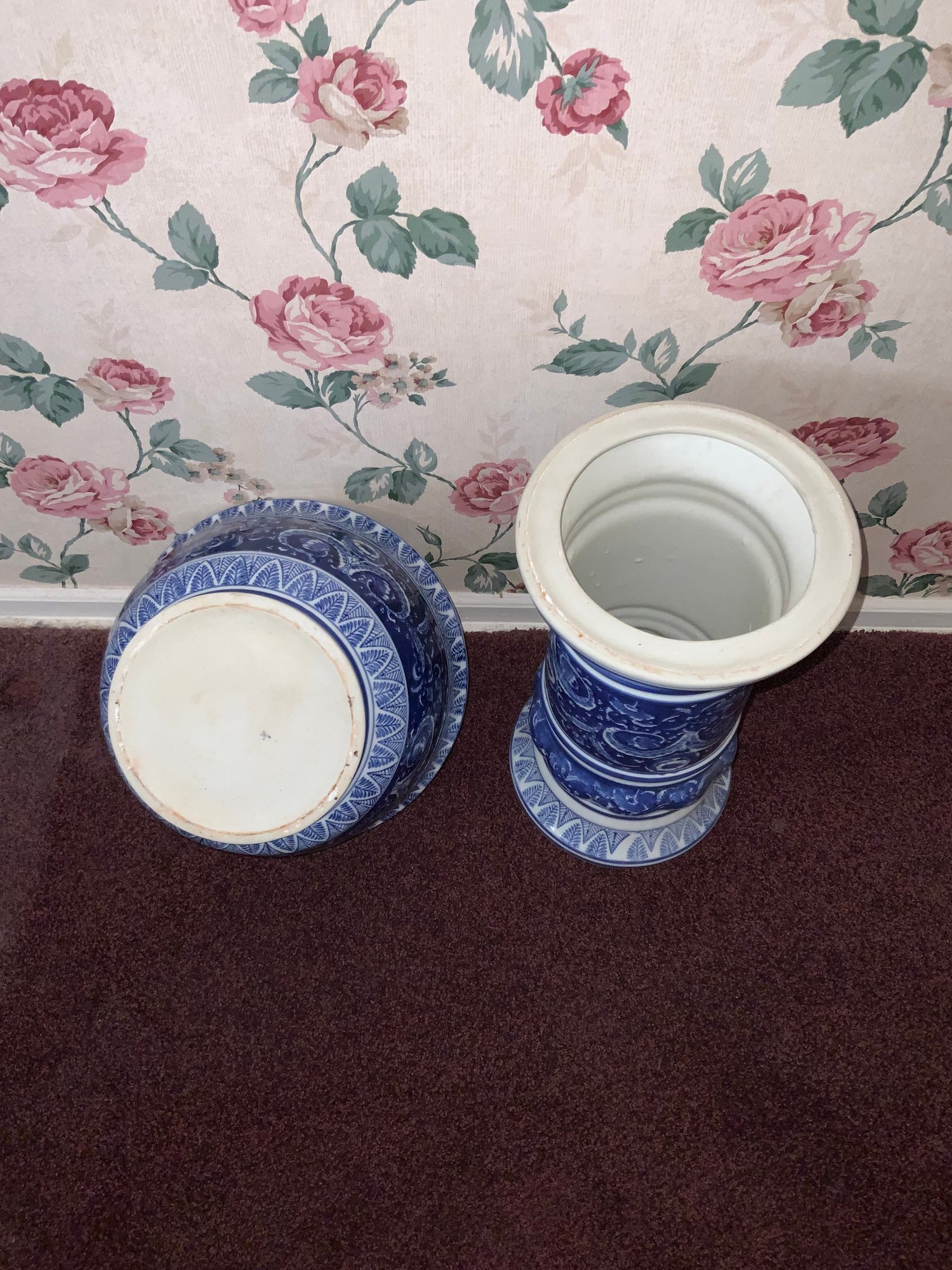 Blue And White Ceramic 2 Piece Flower Stand #63909 | Auctionninja.com
