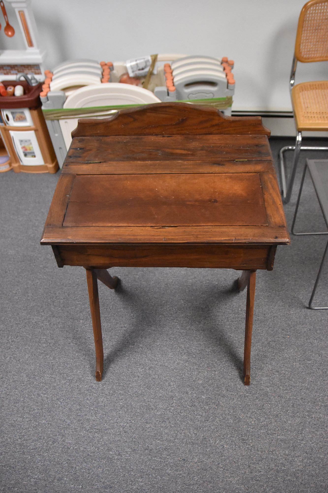 Vintage Oak Wood Slanted Desk #48523 | Auctionninja.com