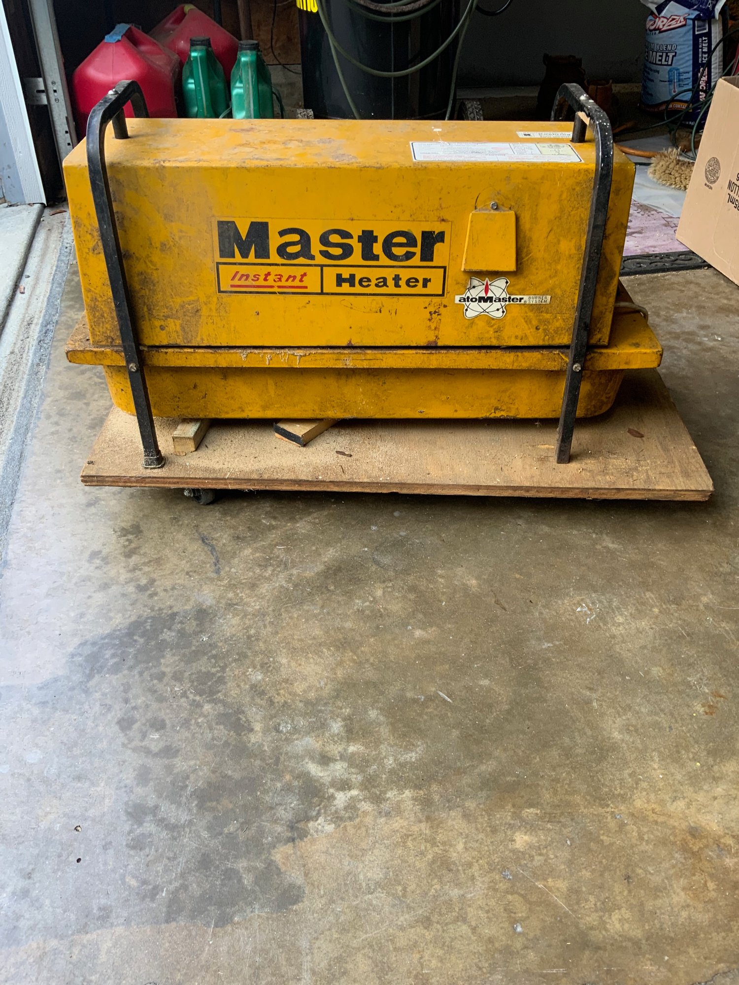 Atomaster Burning System, Master Instant Heater #62162 | Auctionninja.com