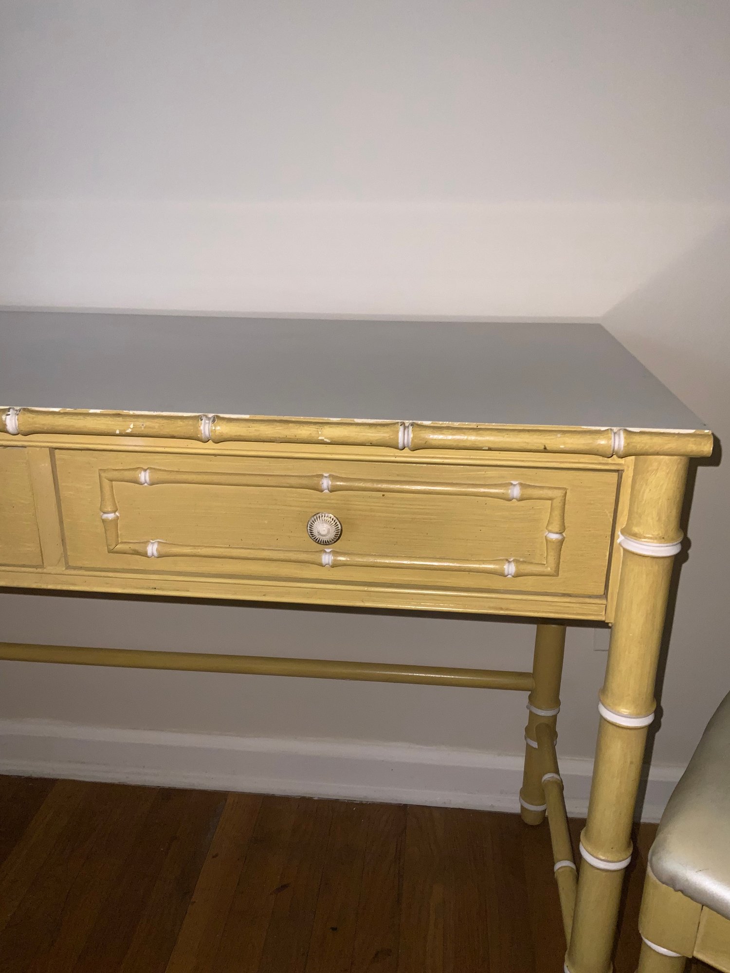 Thomasville Yellow Wooden Desk With Matching Chair #70729 ...