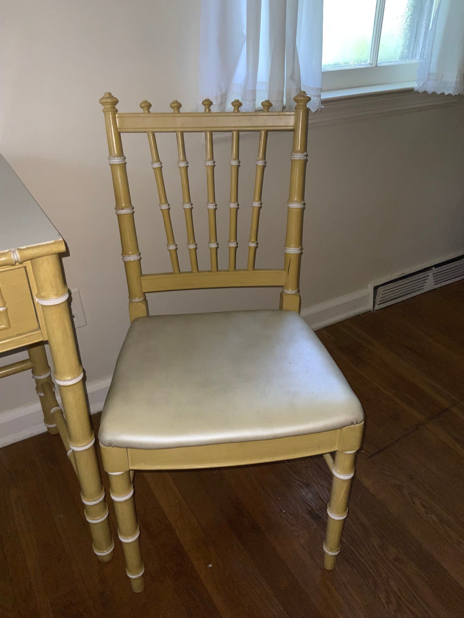 Thomasville Yellow Wooden Desk With Matching Chair #70729 ...