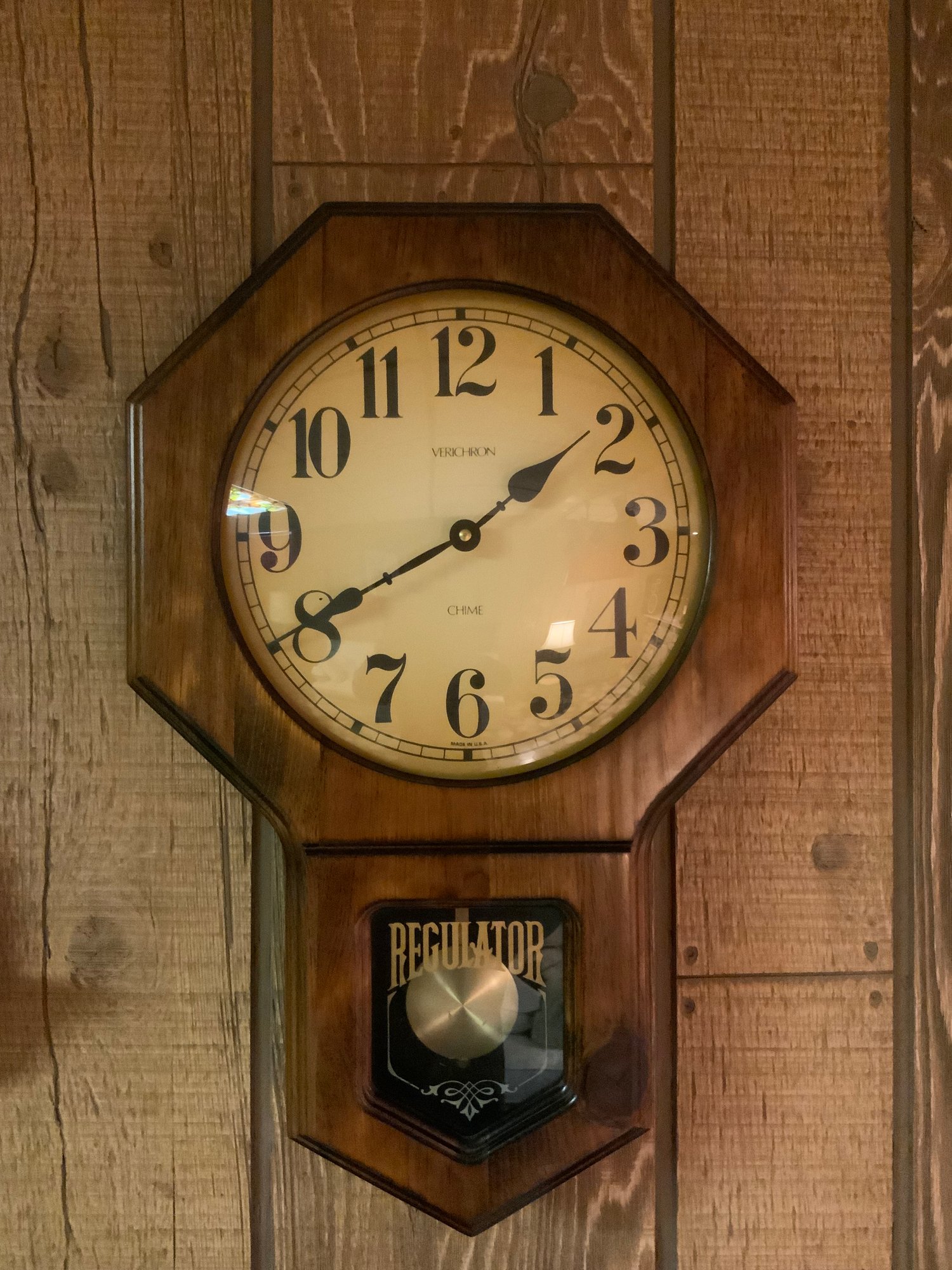 Traditional Verichron Pendulum Wall Clock #52996 | Auctionninja.com