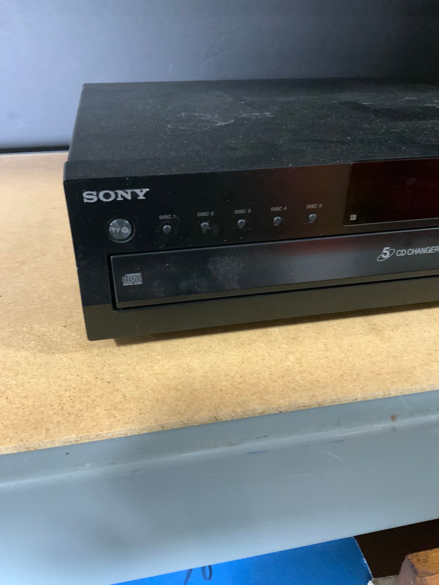 Sony Compact Disc Player, CDP-CE500, 5 CD-changer #64031 | Auctionninja.com