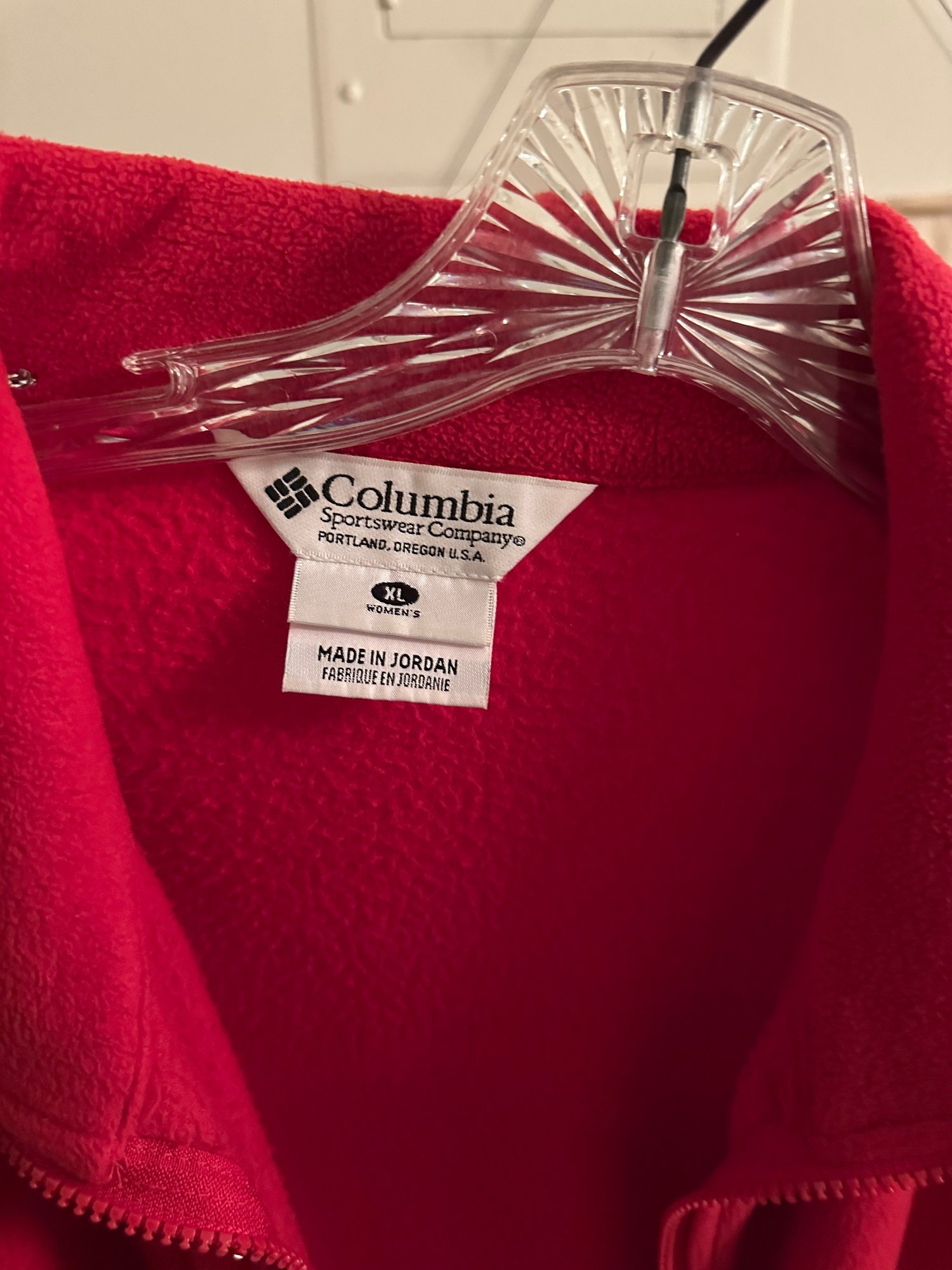COLUMBIA WOMENS XLFull Zip Red Fleece Jacket #18912 | Auctionninja.com