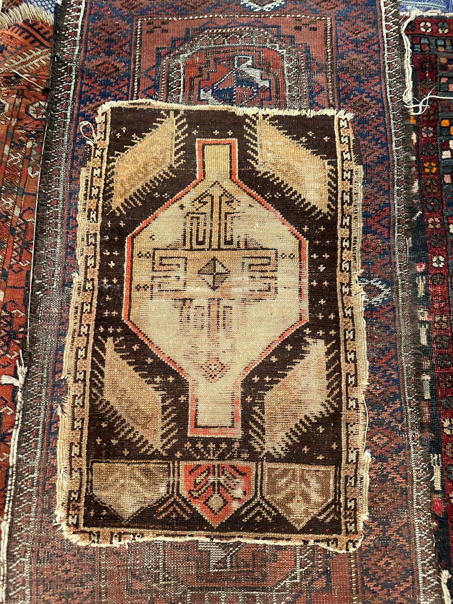 Hand Woven Mini Persian Rug #12783 | Auctionninja.com