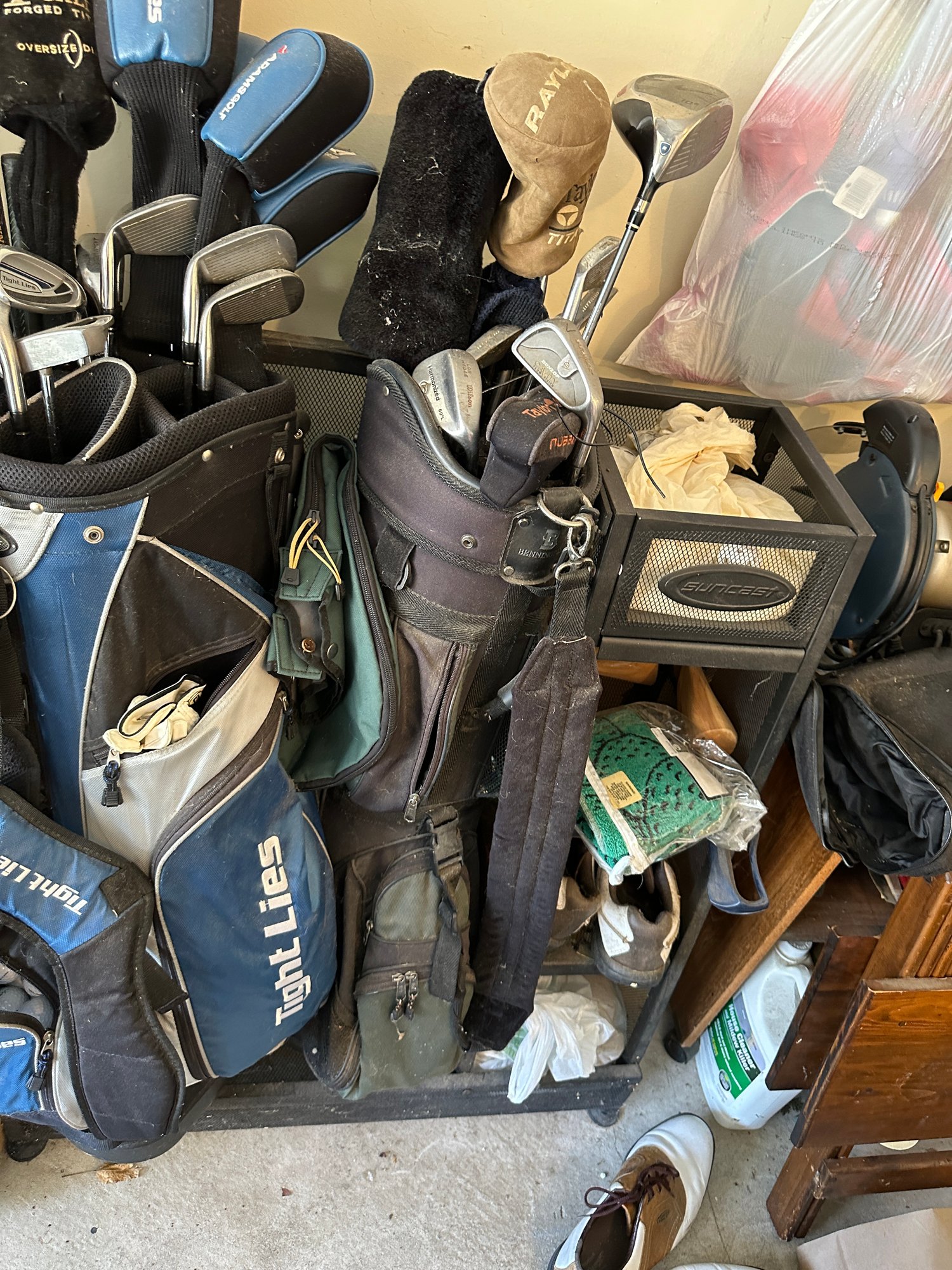 Large Collection Of Assorted Golf Putters And Accessories: Bennington ...