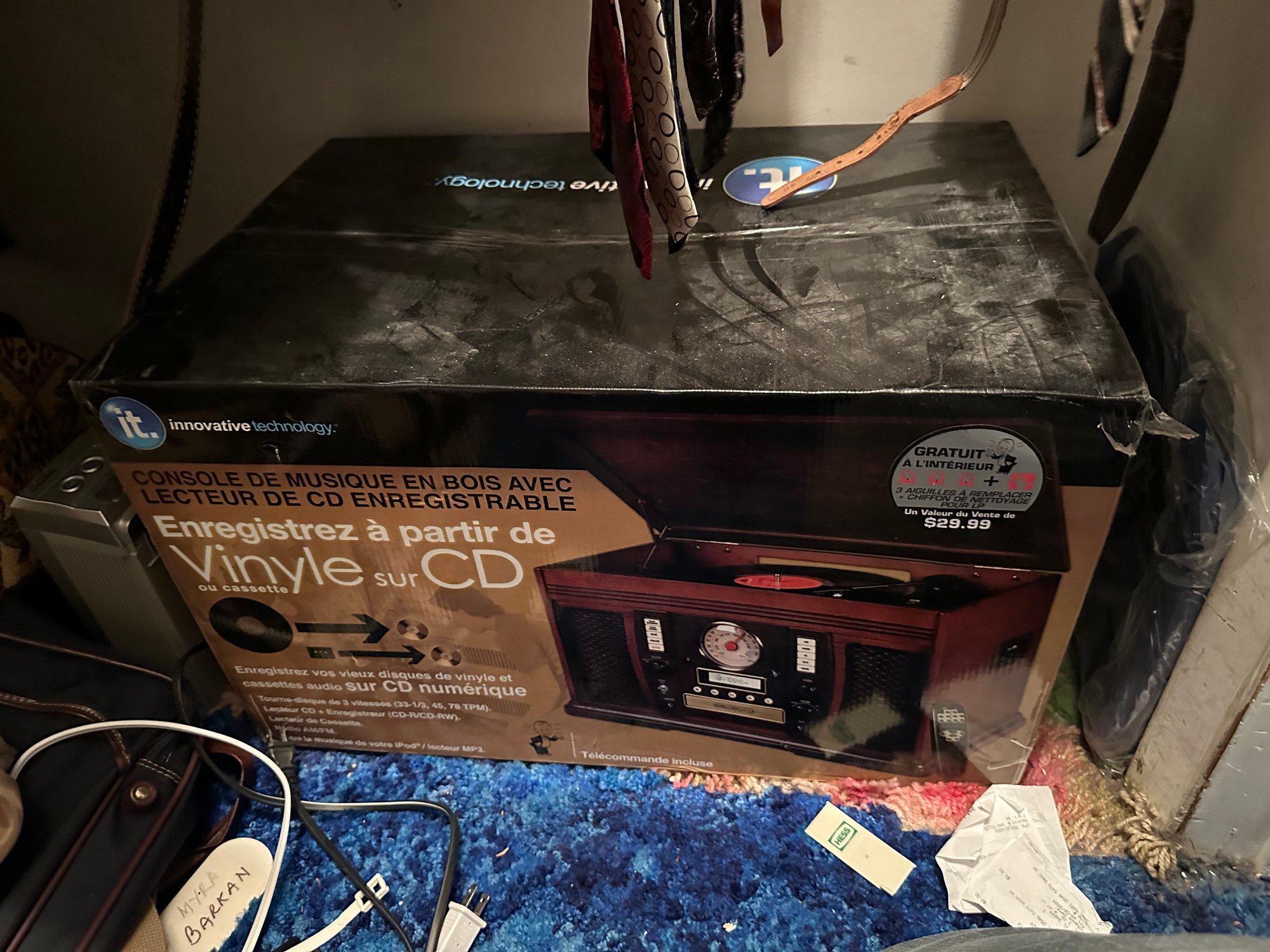 Innovative Technology Nostalgic Wood 6-in-1 Turntable Entertainment ...