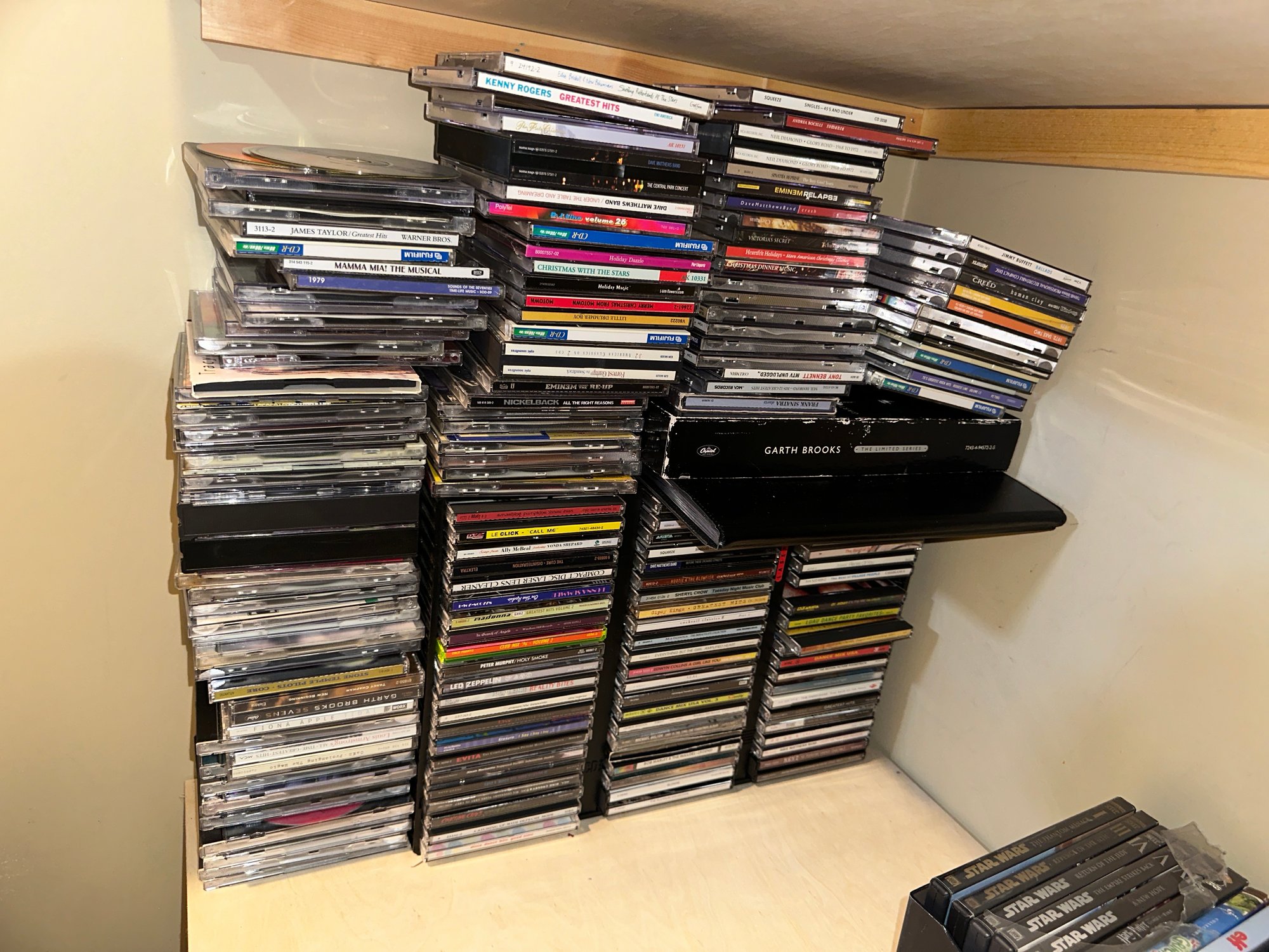 Large CD Collection #10356 | Auctionninja.com