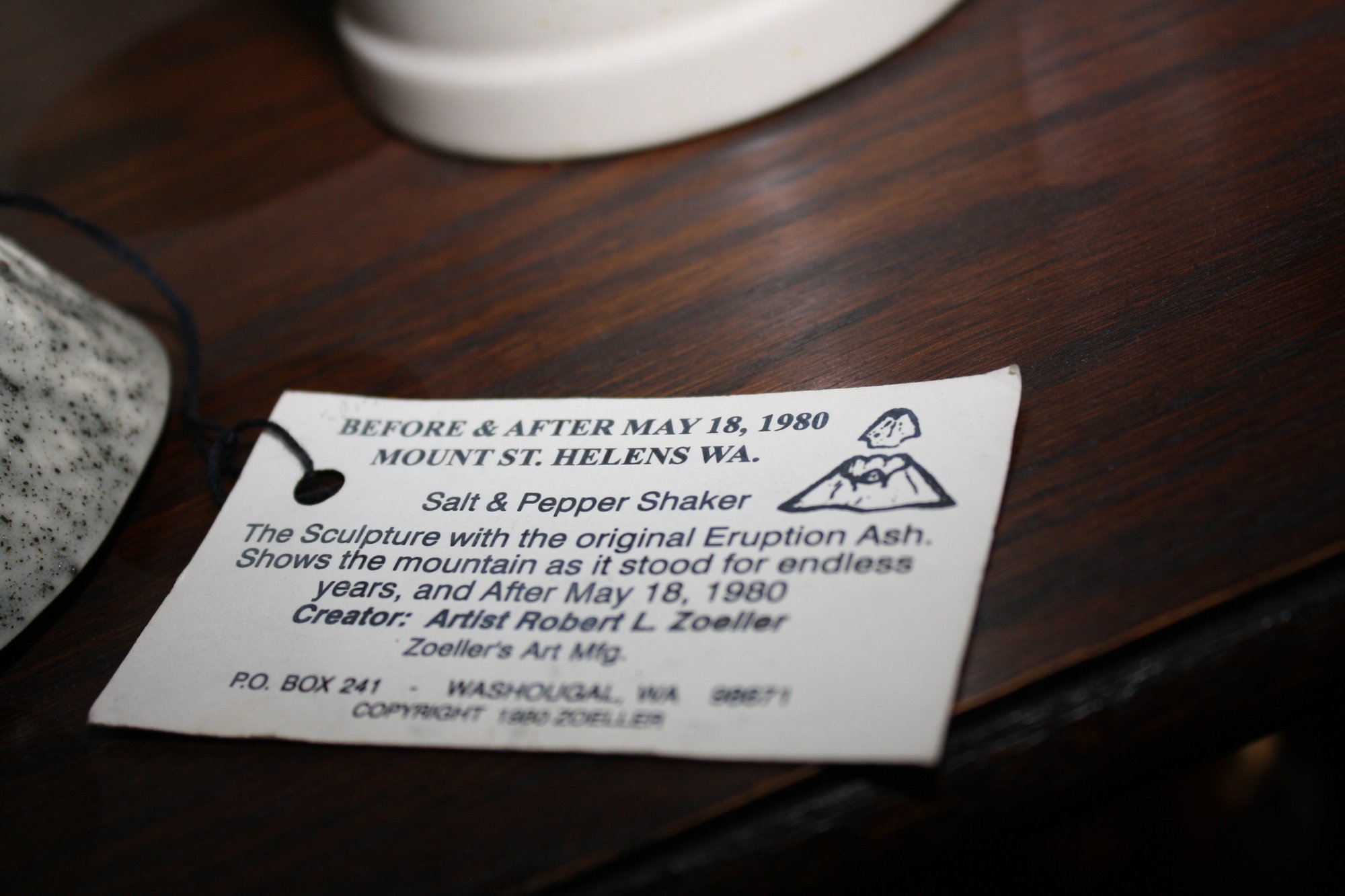 Mount St. Helens "Before & After" Salt & Pepper Shaker With Eruption ...