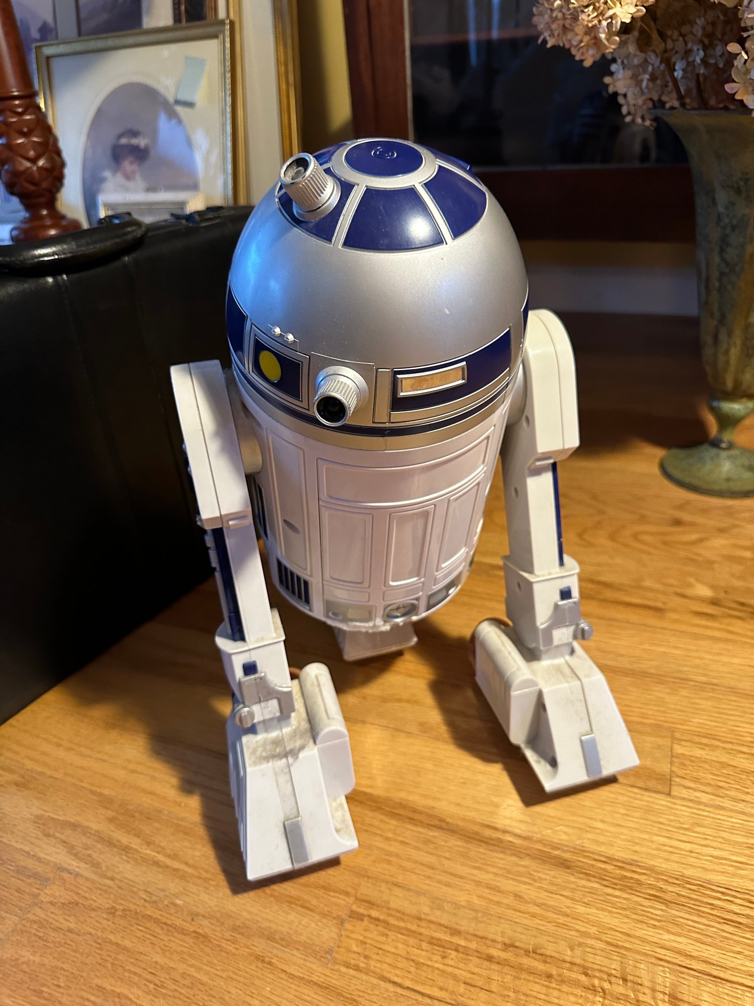 Star Wars R2-D2 Remote Control Robot Rc #10708 | Auctionninja.com