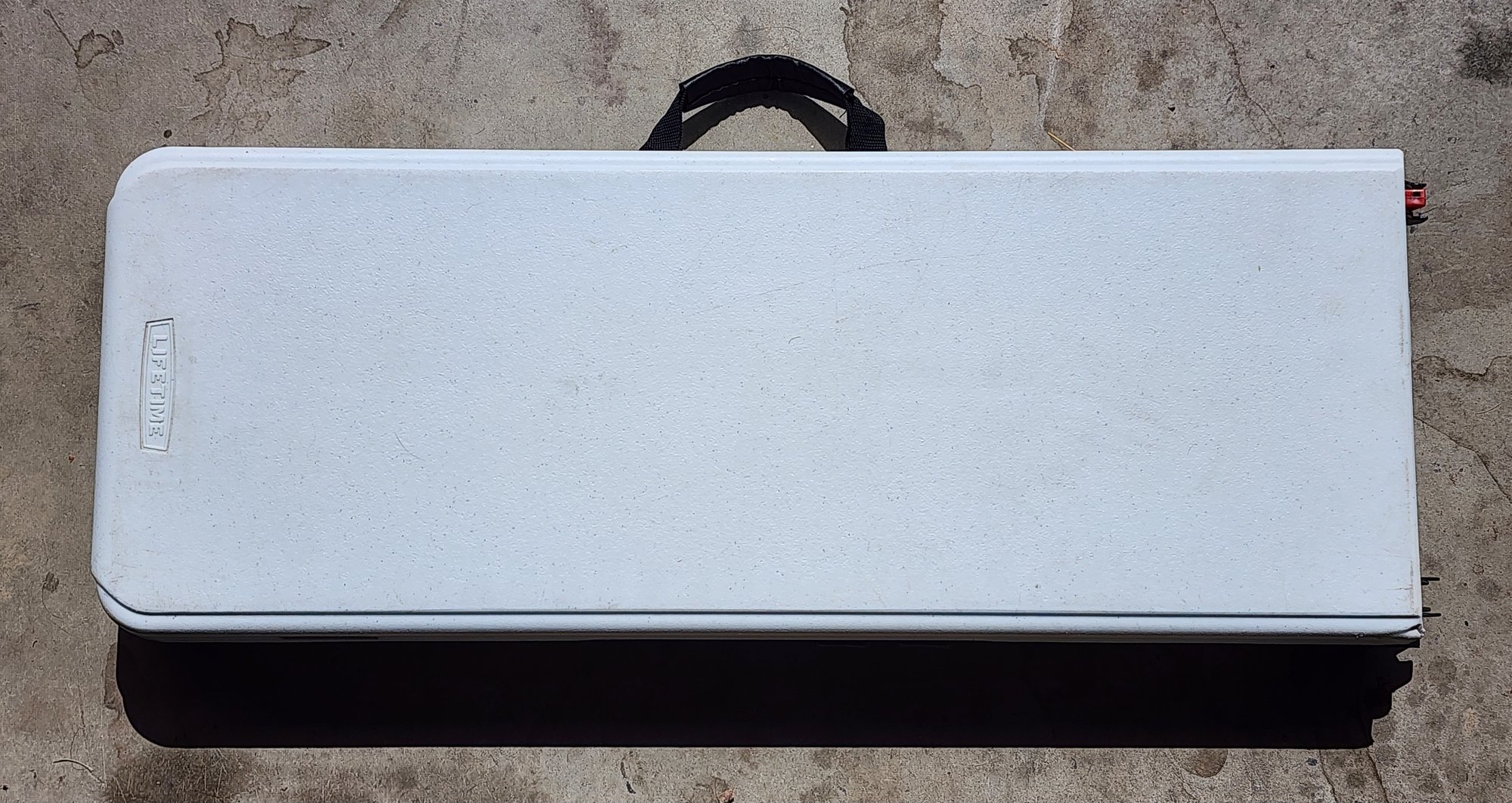 LIFETIME Model #80492 Folding Table #1 #17541 | Auctionninja.com