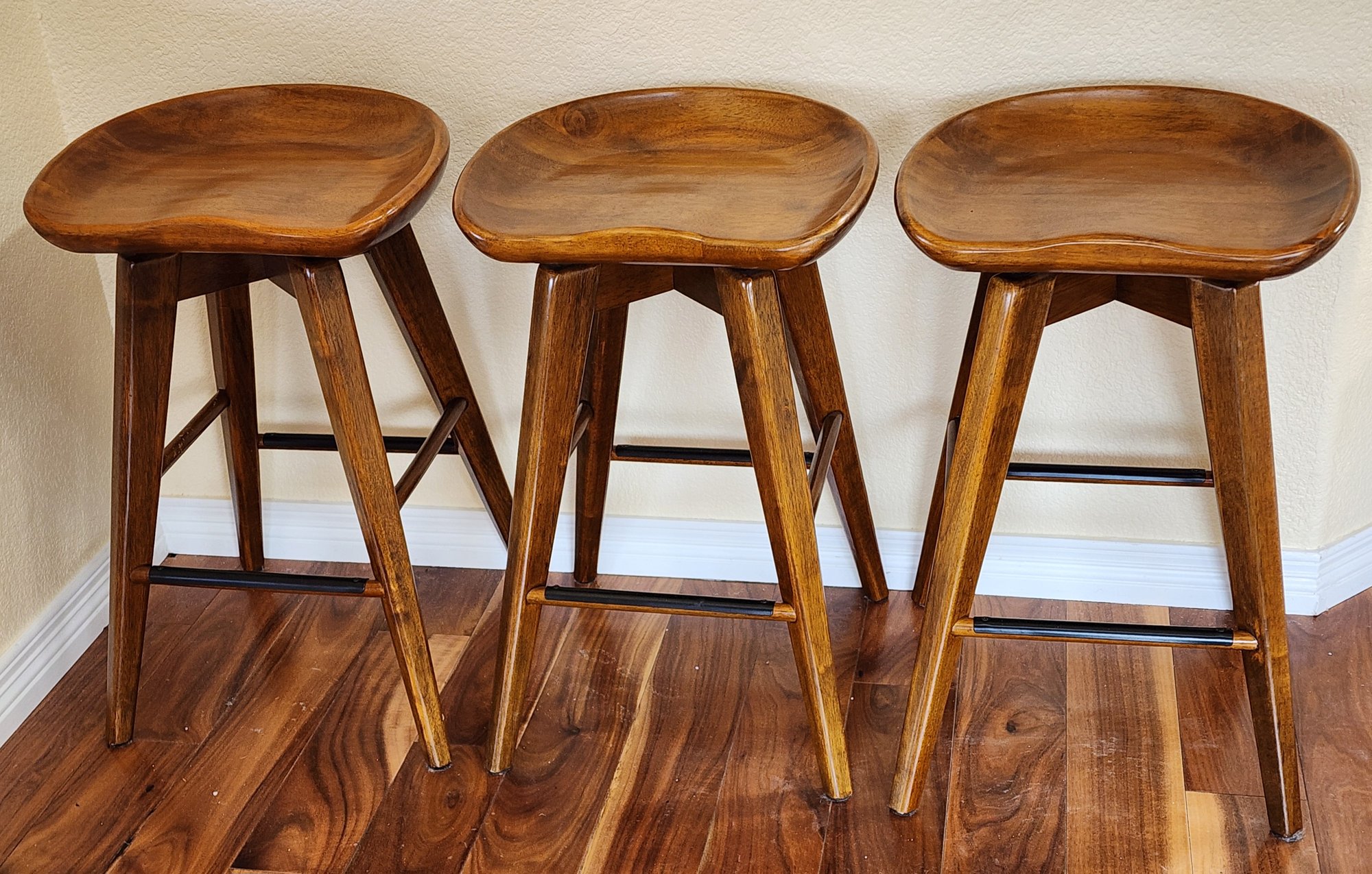 (3) Boraam Bali Backless Wooden Mid Century Modern StyleSwivel Bar ...