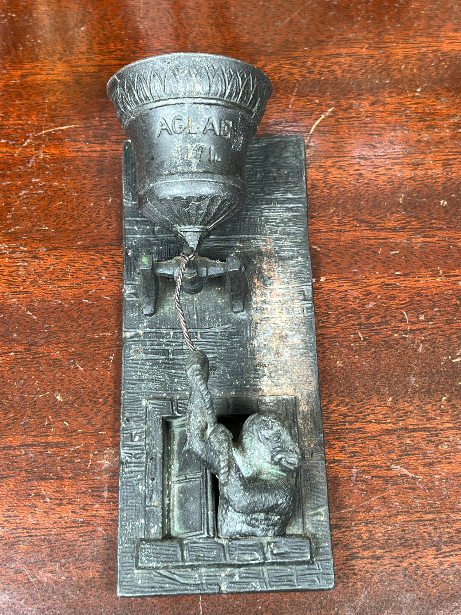 4 - UNUSUAL AGLAE MONKEY PULLING BELL? METAL #25400 | Auctionninja.com