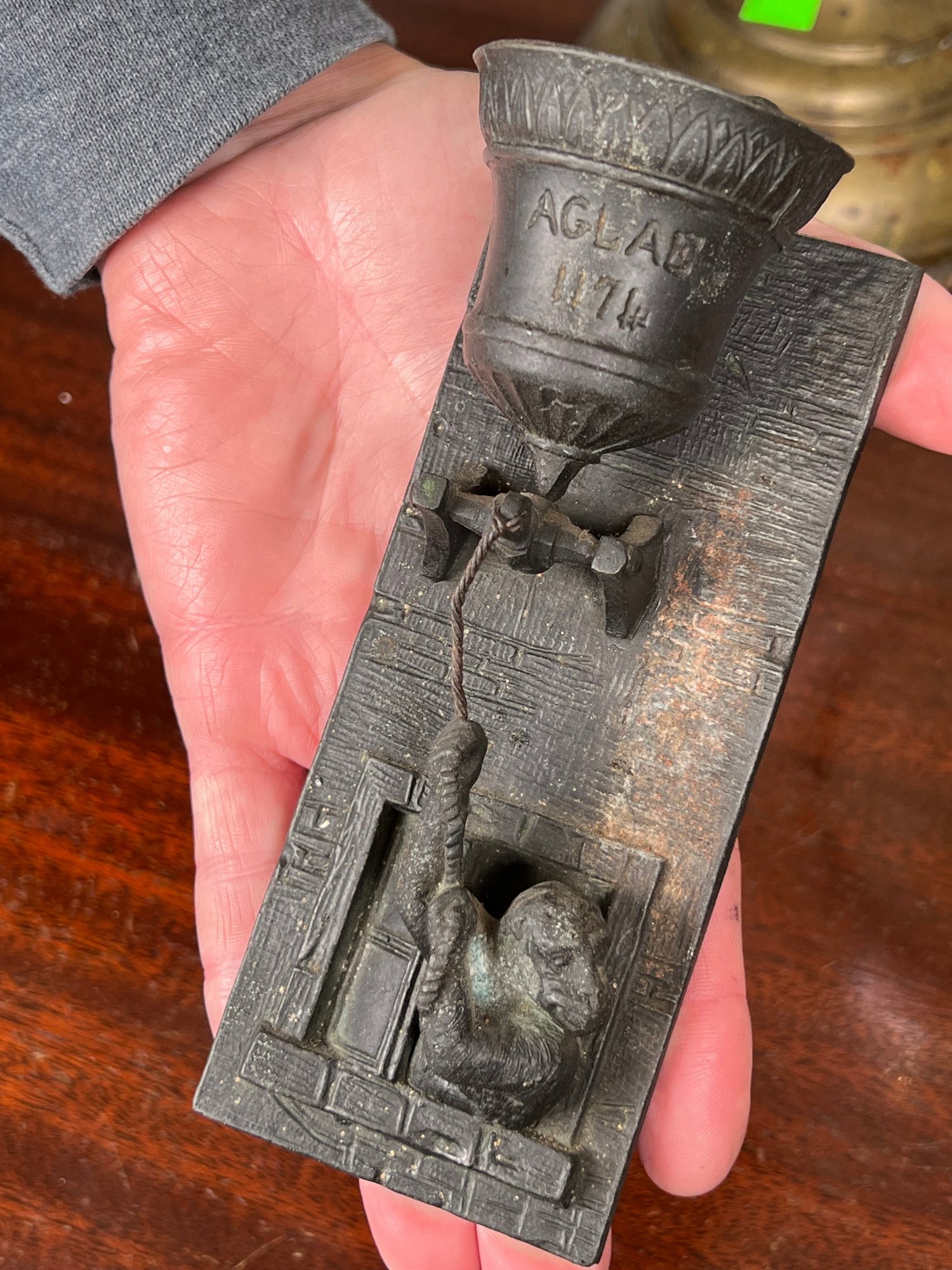 4 - UNUSUAL AGLAE MONKEY PULLING BELL? METAL #25400 | Auctionninja.com
