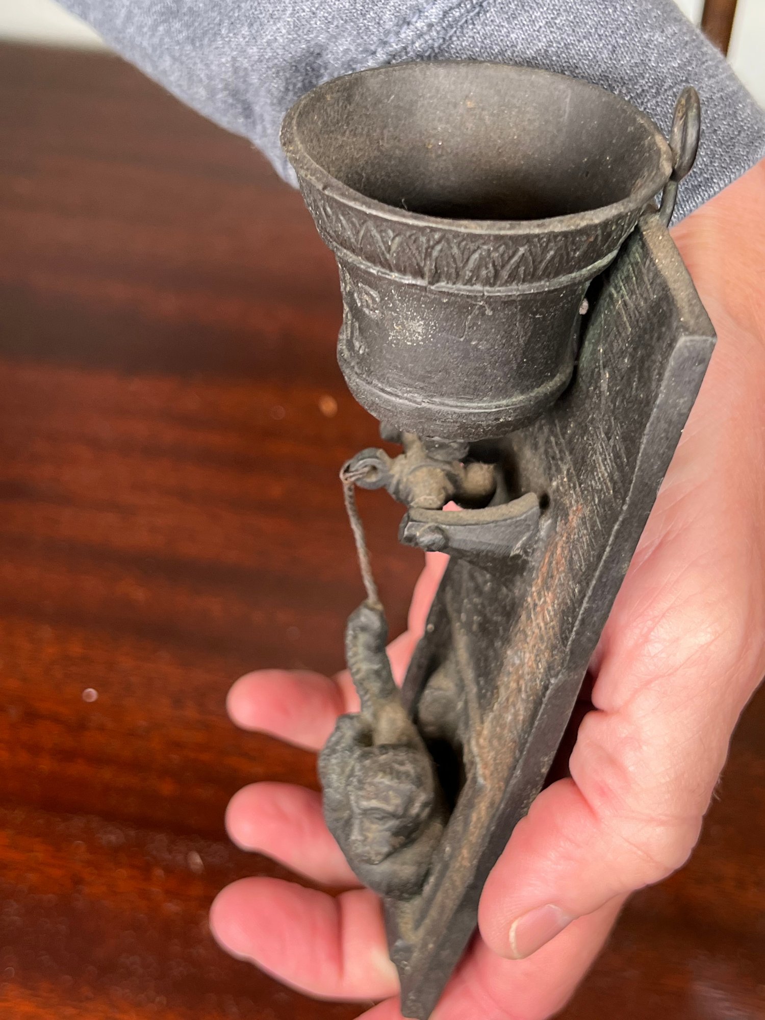 4 - UNUSUAL AGLAE MONKEY PULLING BELL? METAL #25400 | Auctionninja.com