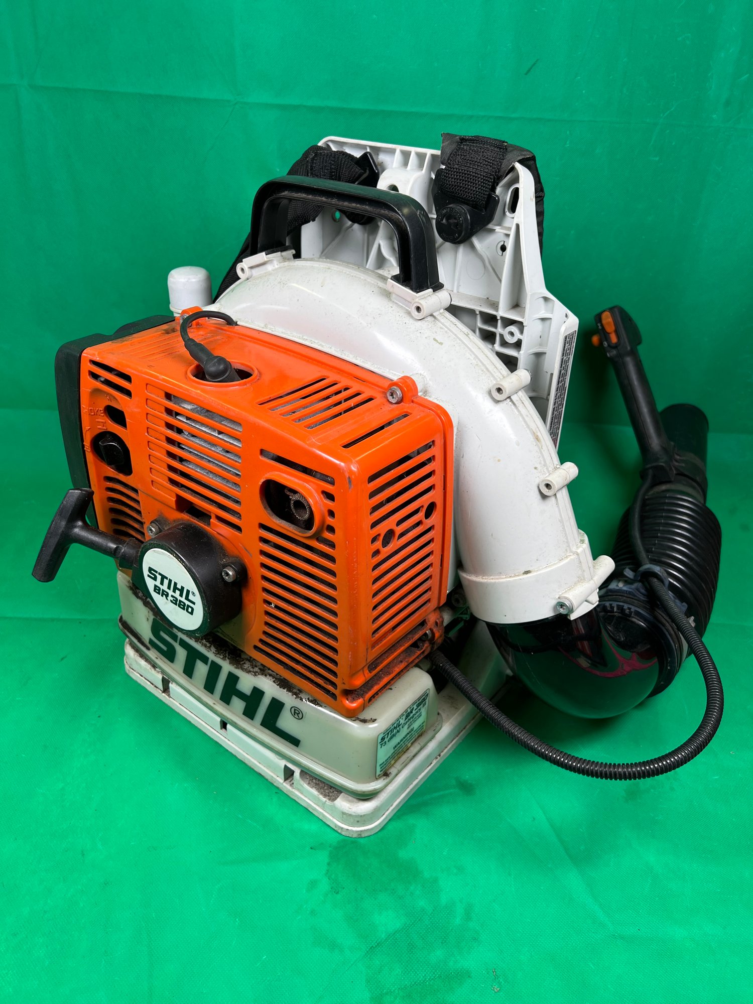 77 - STIHL CR380 BACKPACK BLOWER #23000 | Auctionninja.com