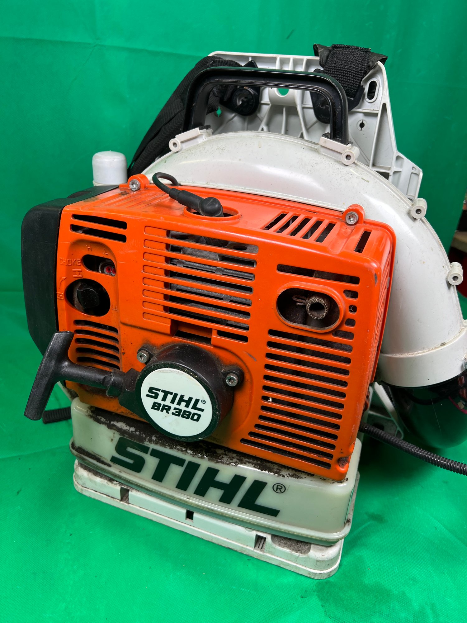 77 - STIHL CR380 BACKPACK BLOWER #23000 | Auctionninja.com