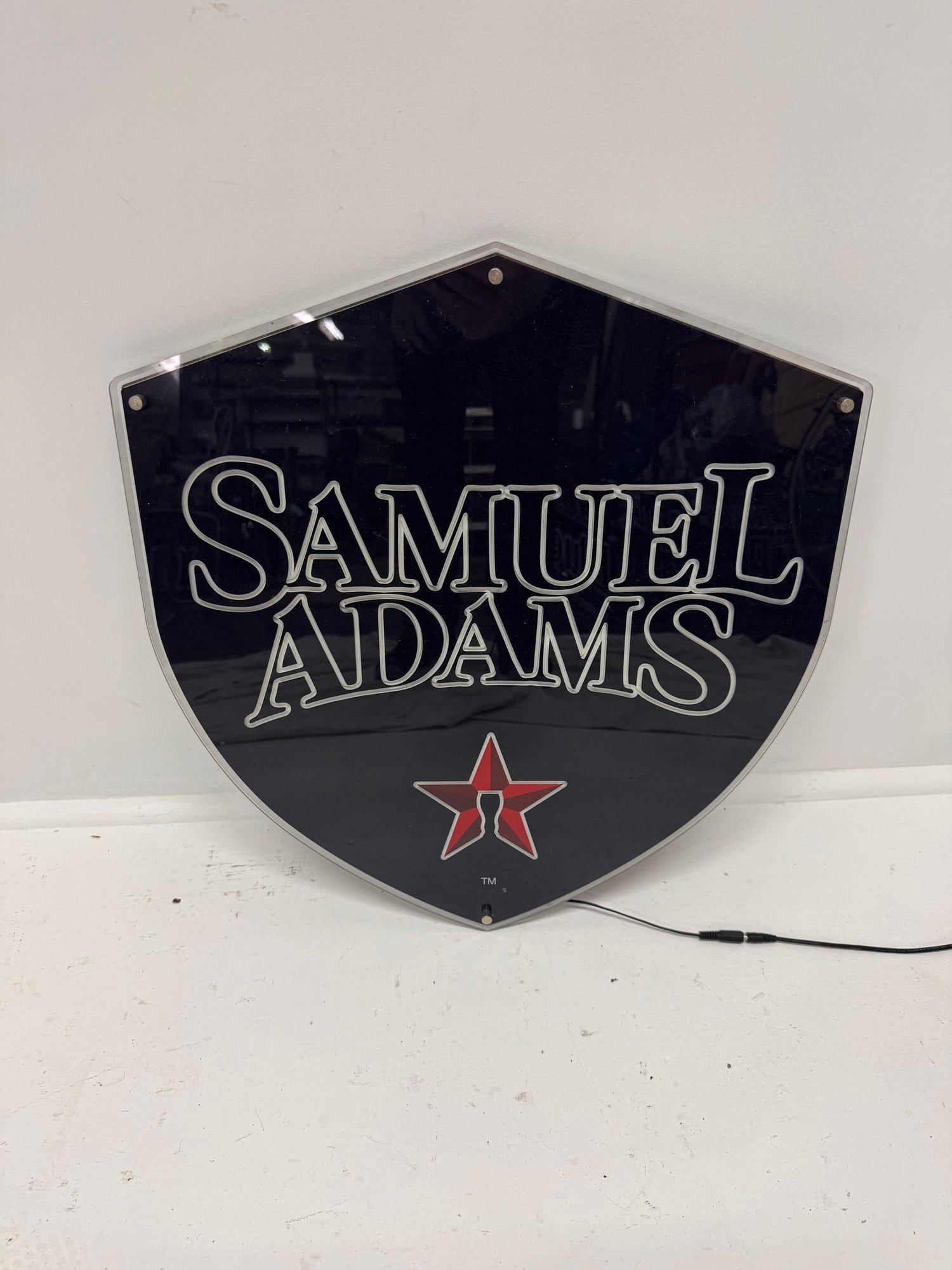 Samuel Adams Lighted Beer Sign #2359 | Auctionninja.com
