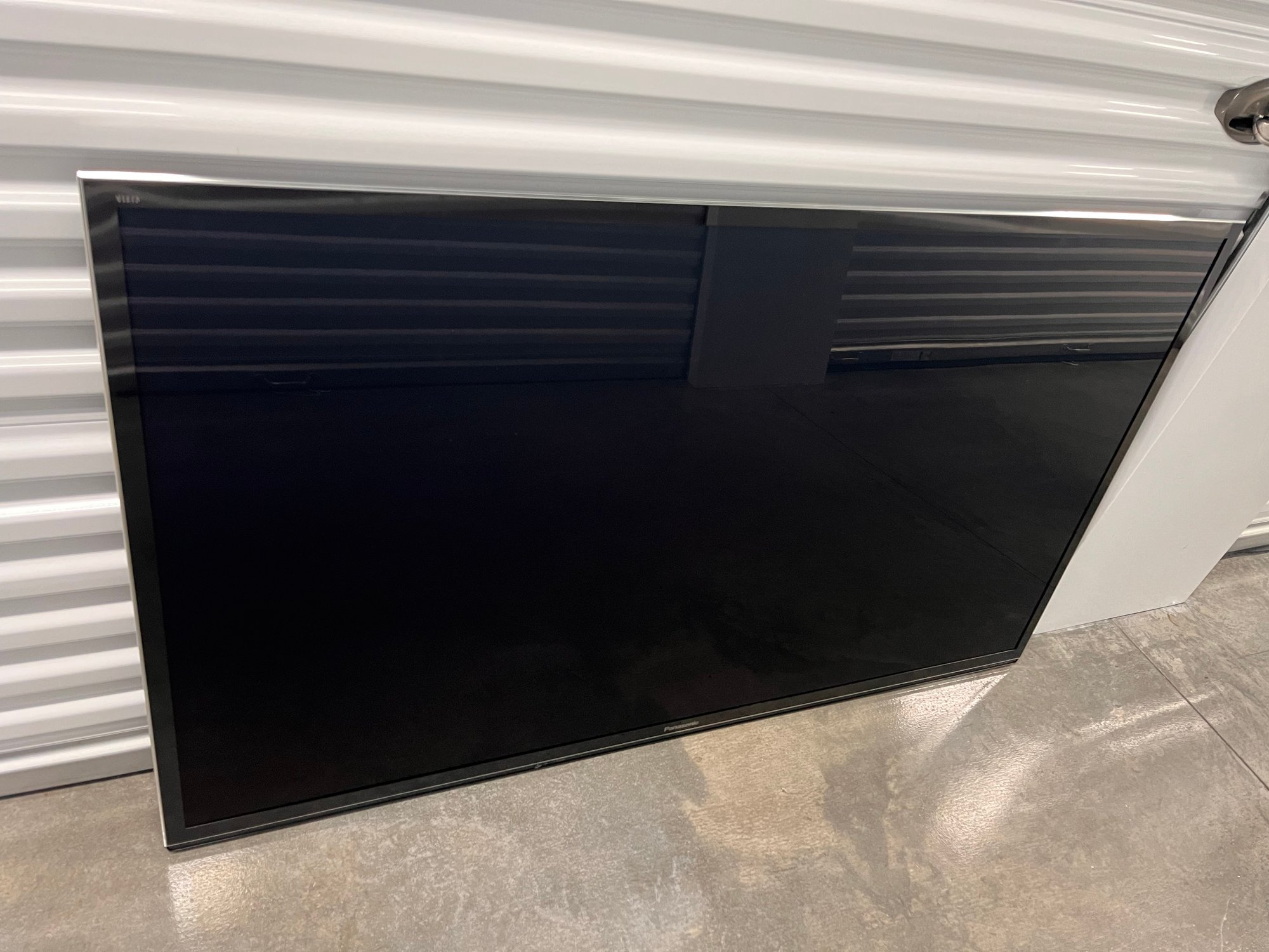 Flatscreen Plasma Panasonic 65 Inch Tv #2688 | Auctionninja.com