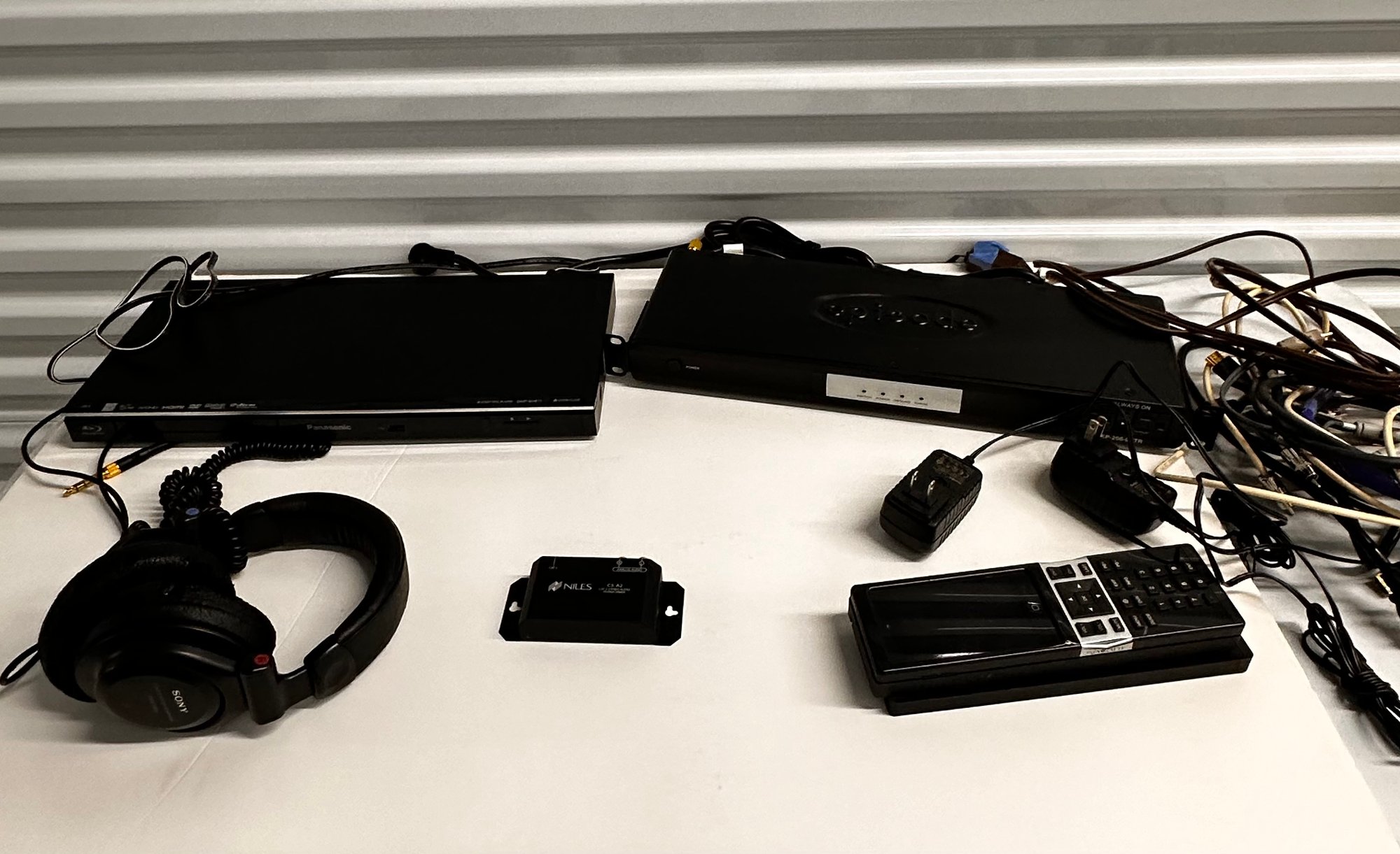 Electronic Lot #2599 | Auctionninja.com