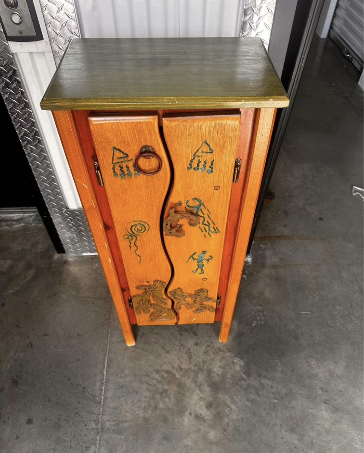 Green Top Native American Cabinet #2647 | Auctionninja.com