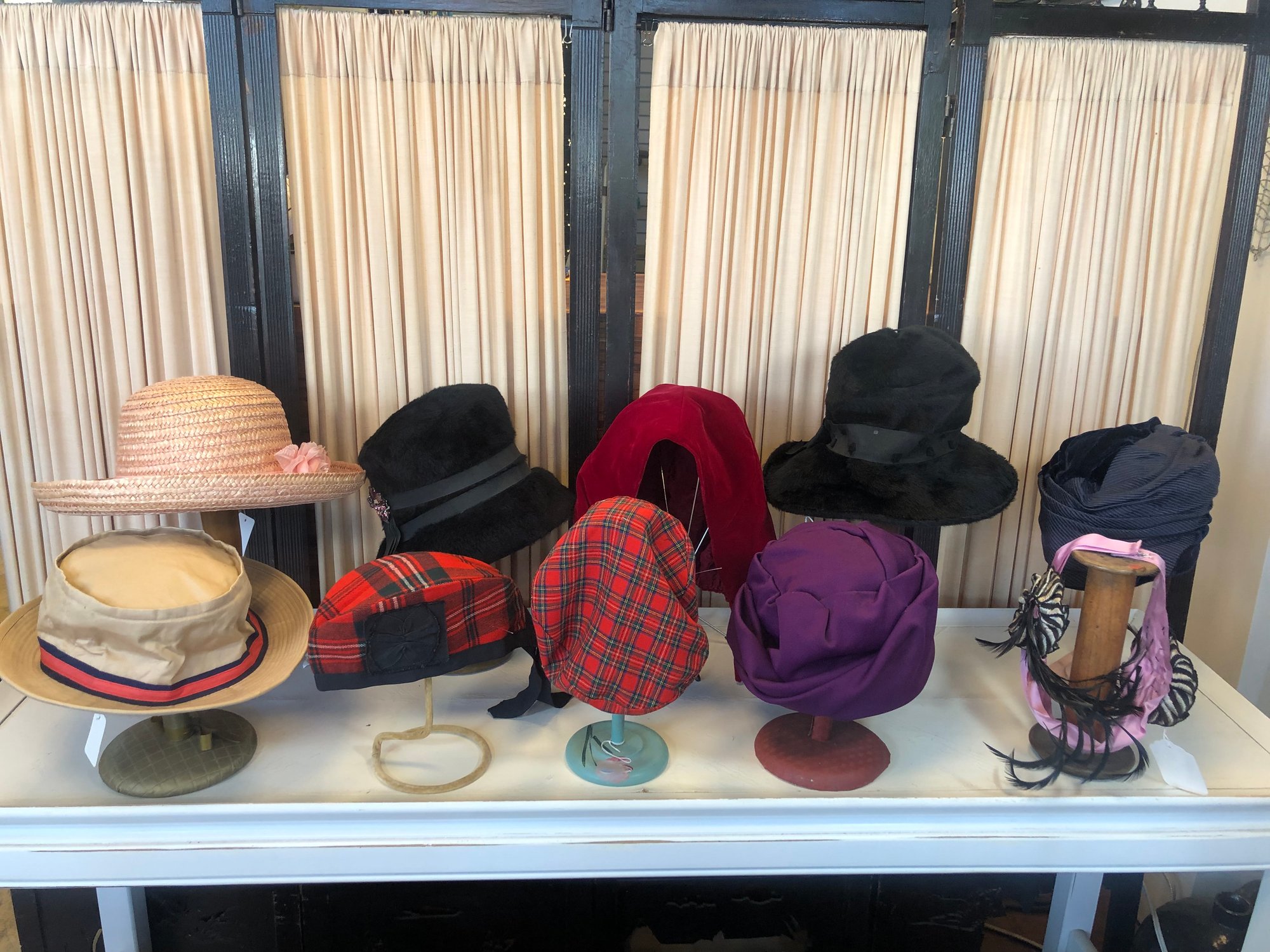 Hat Lot (HL9) #6008 | Auctionninja.com