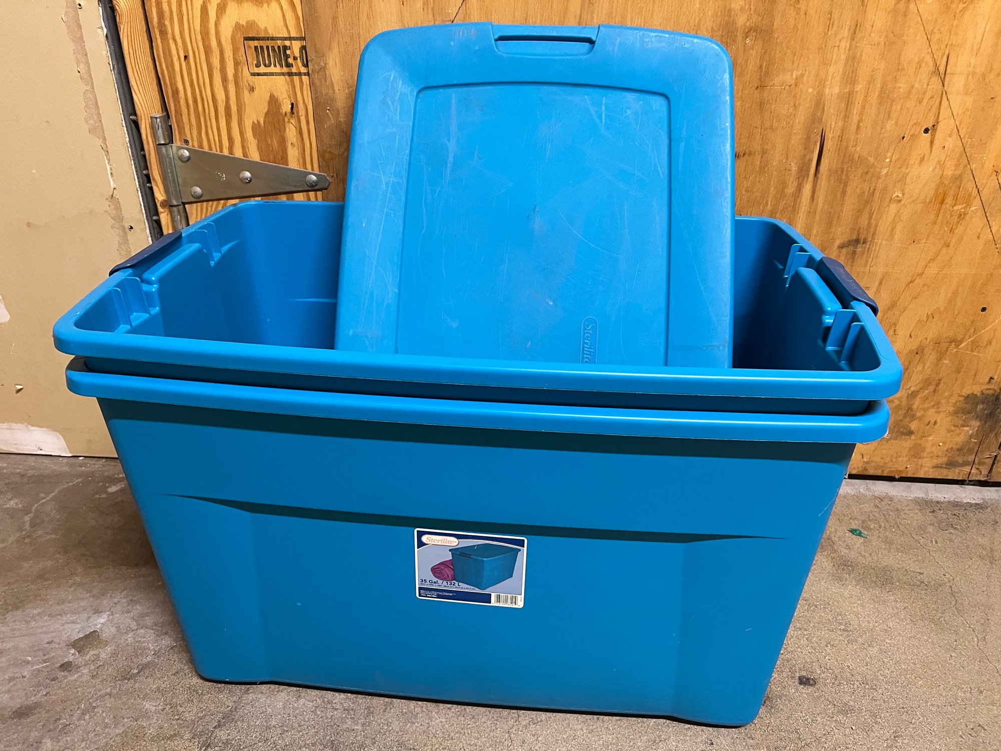 Two Large Blue Bins With Lids #9092 | Auctionninja.com