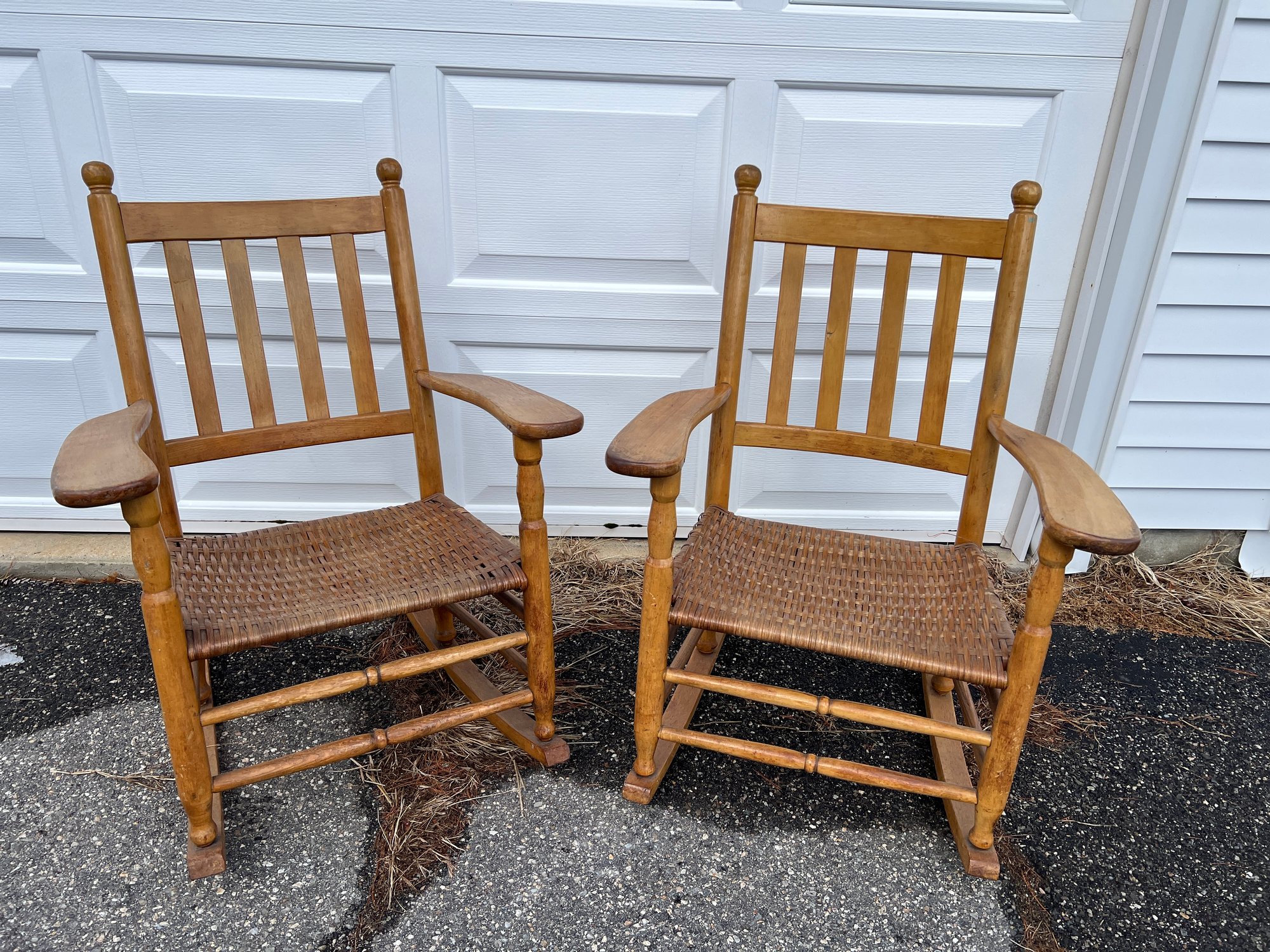 Pair Of Rocking Chairs #7990 | Auctionninja.com