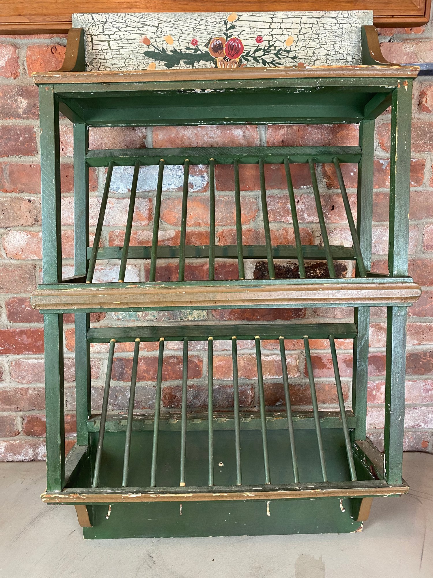 084 Hanging Dish Rack 35h 20w 7d #3263 | Auctionninja.com